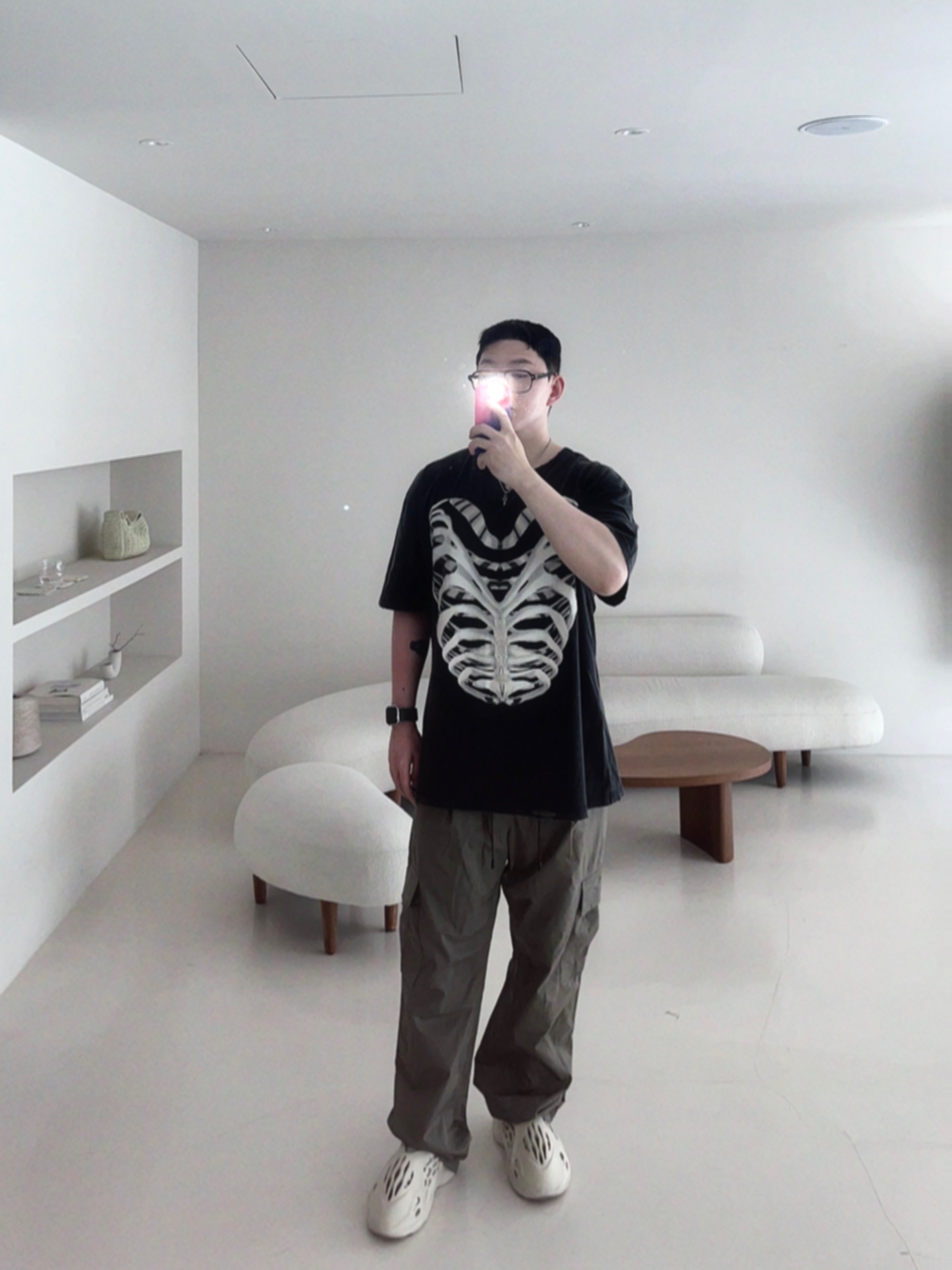 훈스 (@hoons._.hoons) 님의 게시물 | KREAM