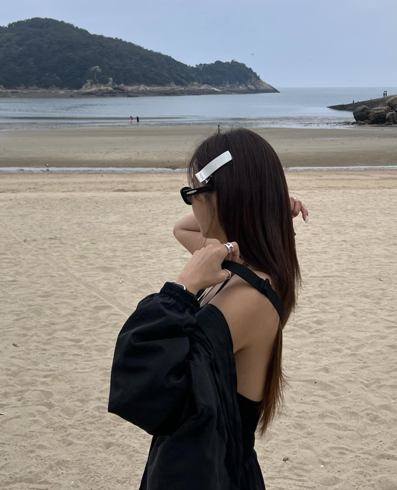 insta🍃 hhong... (@hhong._.u) 님의 게시물 | KREAM