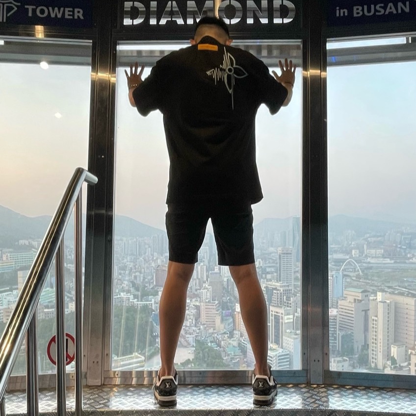 (@sea88) 님의 게시물 | KREAM