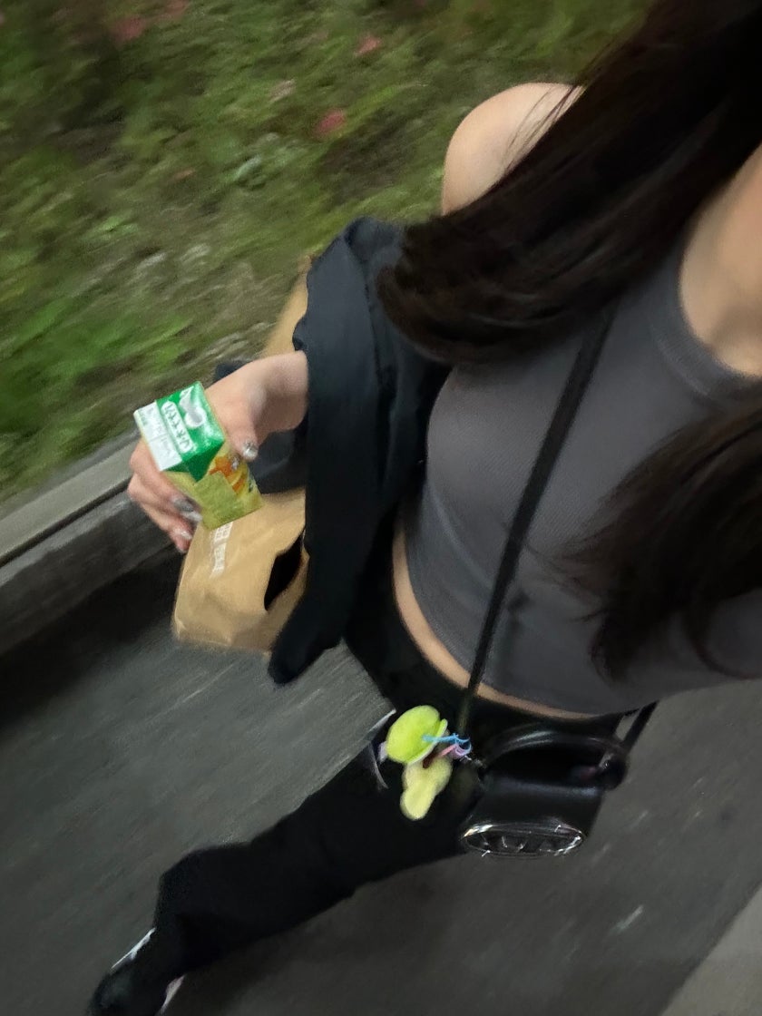 서요이 (@sssss_yyyyy) 님의 게시물 | KREAM