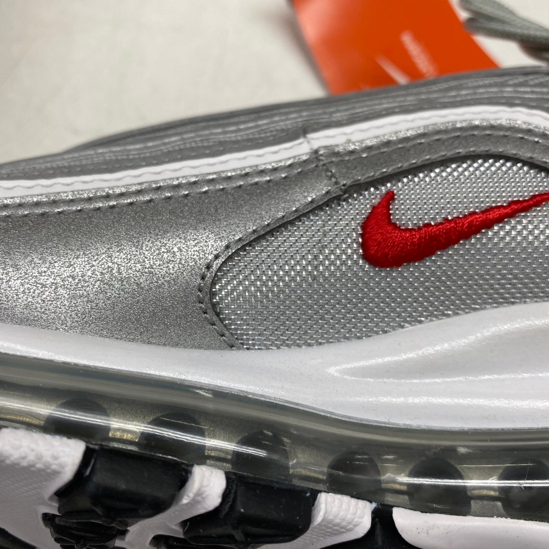 나이키 에어맥스 97 OG 실버불렛 2022 | KREAM