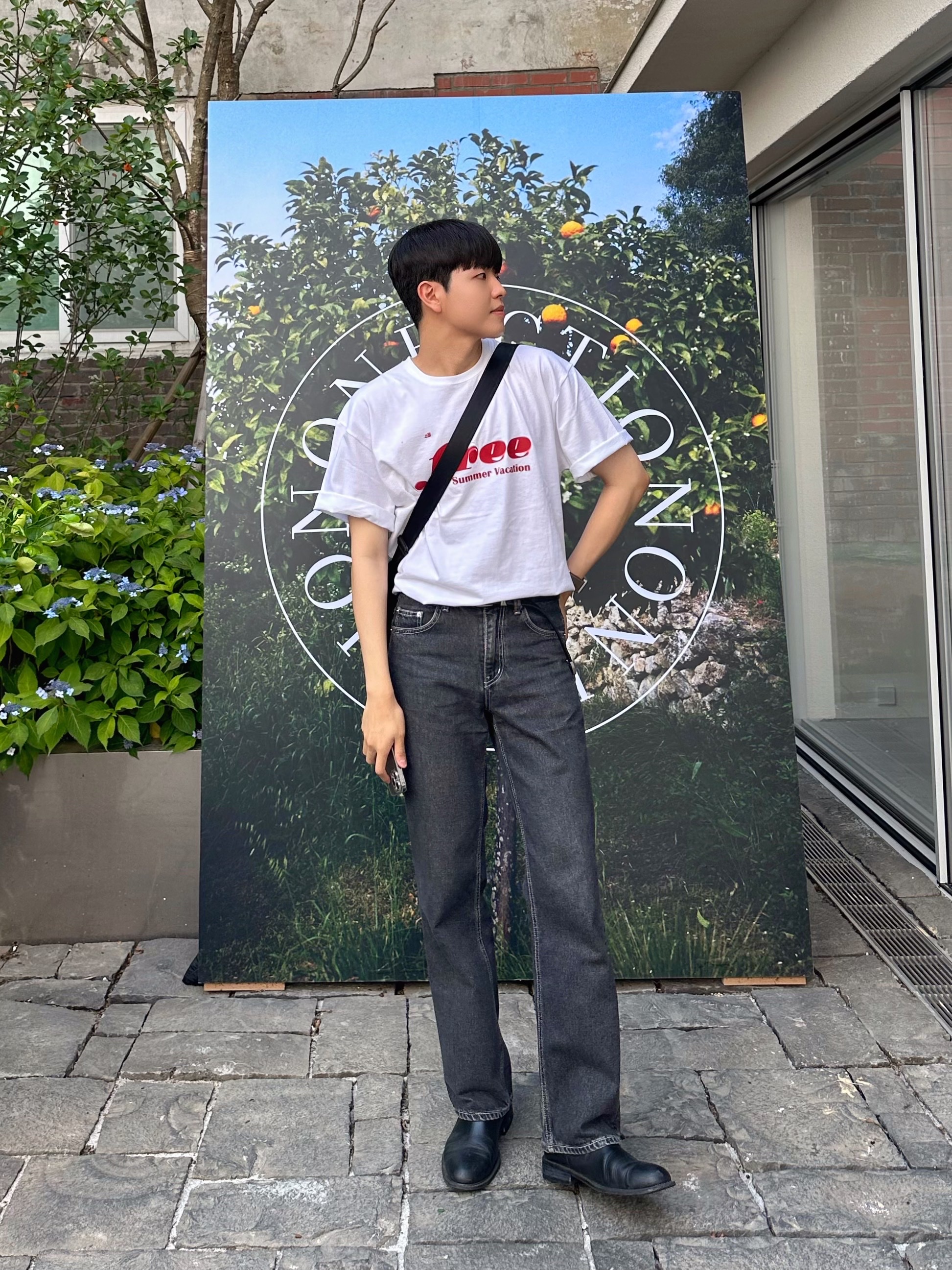 한지 (@2_z_han) 님의 게시물 | KREAM