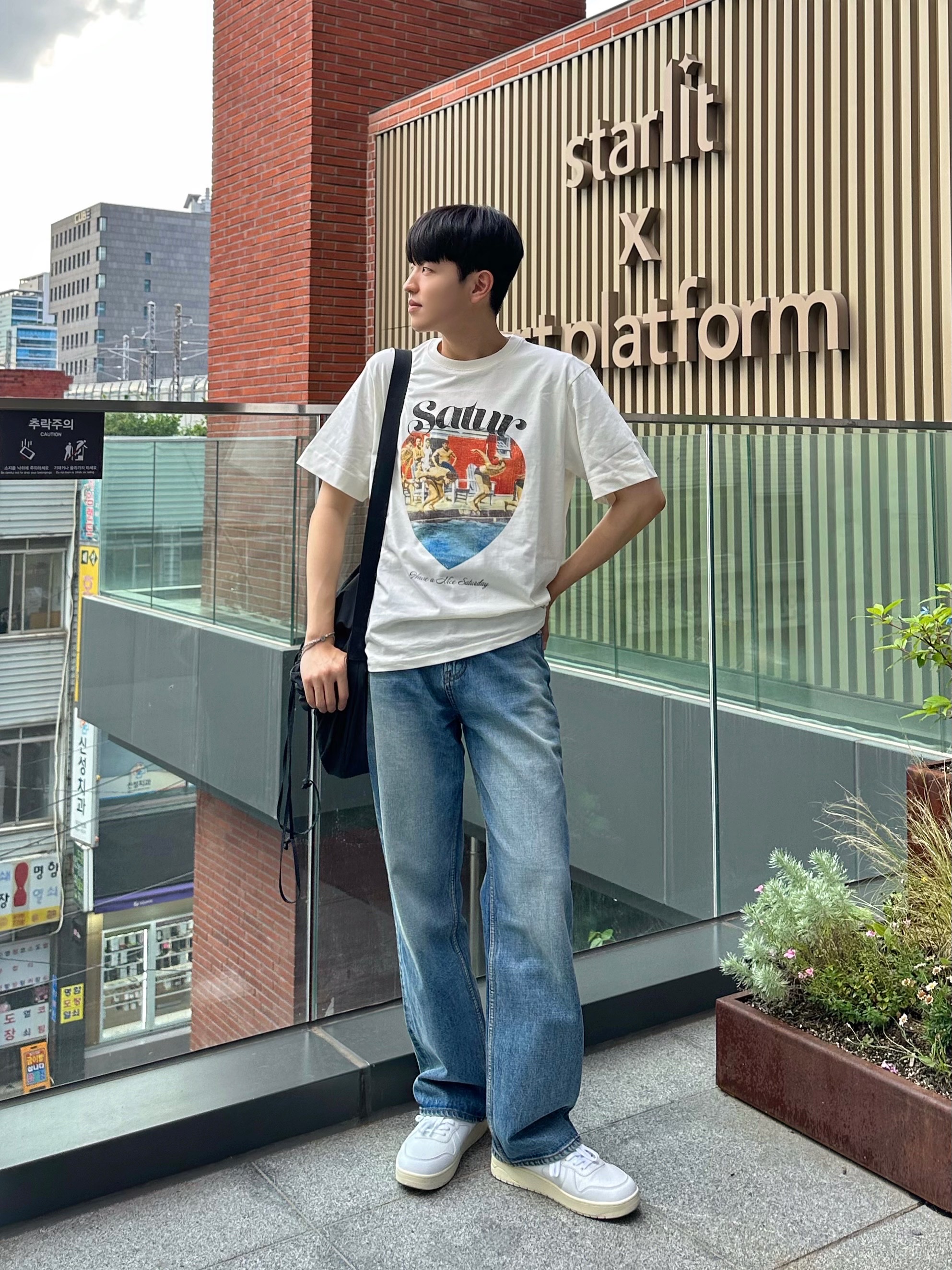 한지 (@2_z_han) 님의 게시물 | KREAM