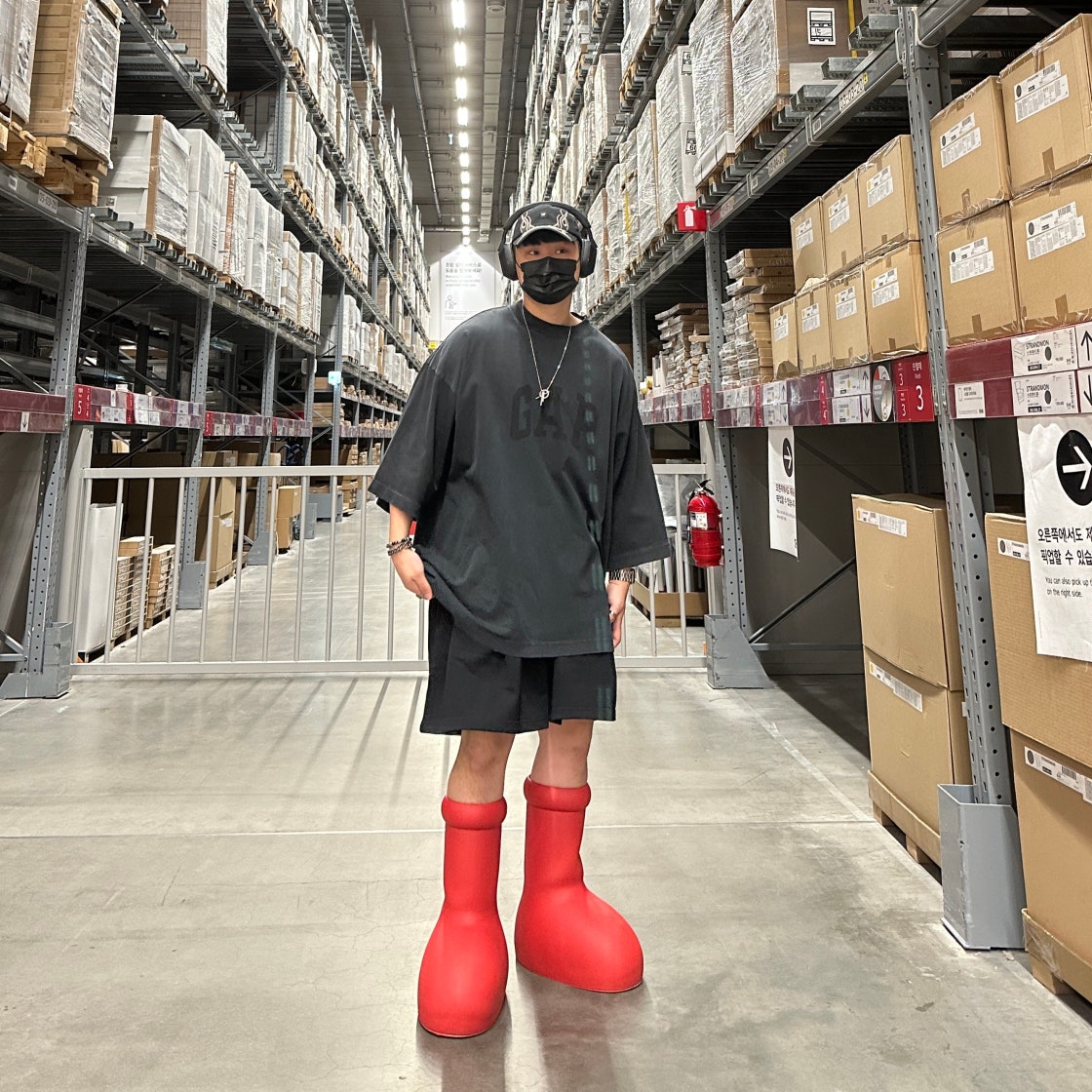 Travis Kim (@mbtdf_kanye...) 님의 게시물 | KREAM