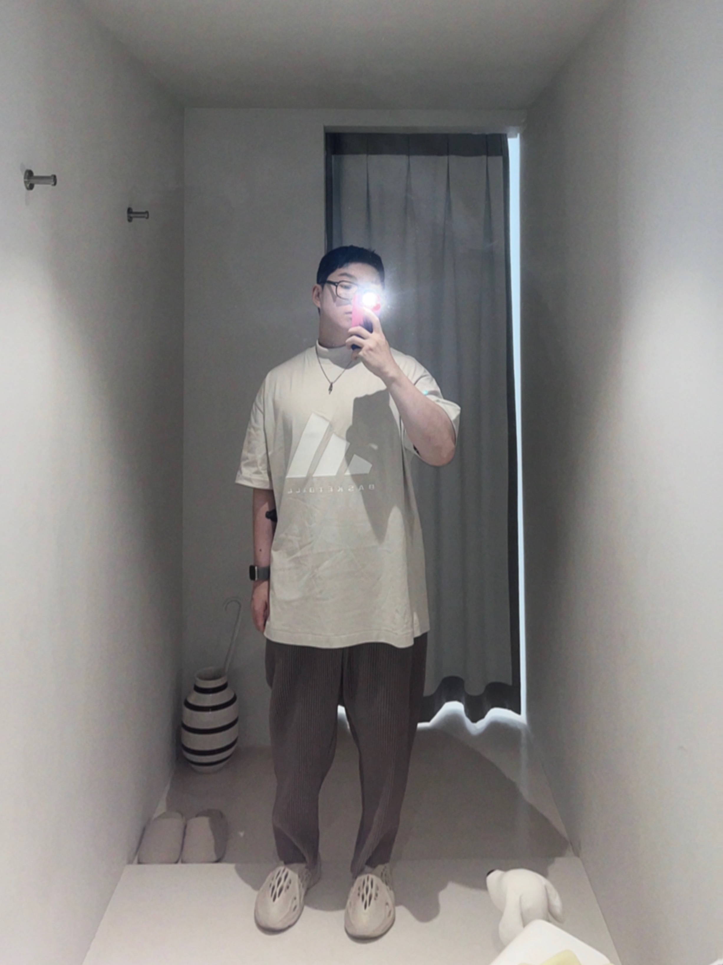 훈스 (@hoons._.hoons) 님의 게시물 | KREAM