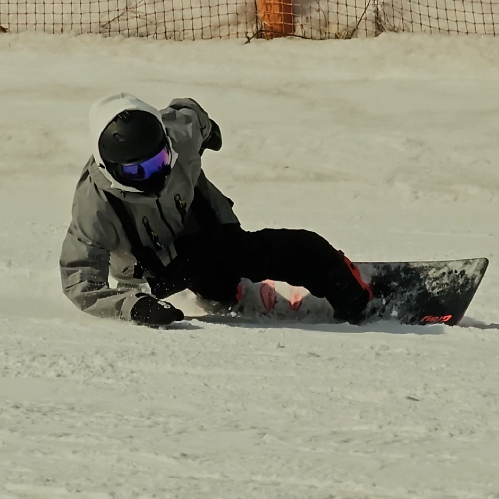 tedchang (@bbb777) 님의 게시물 | KREAM