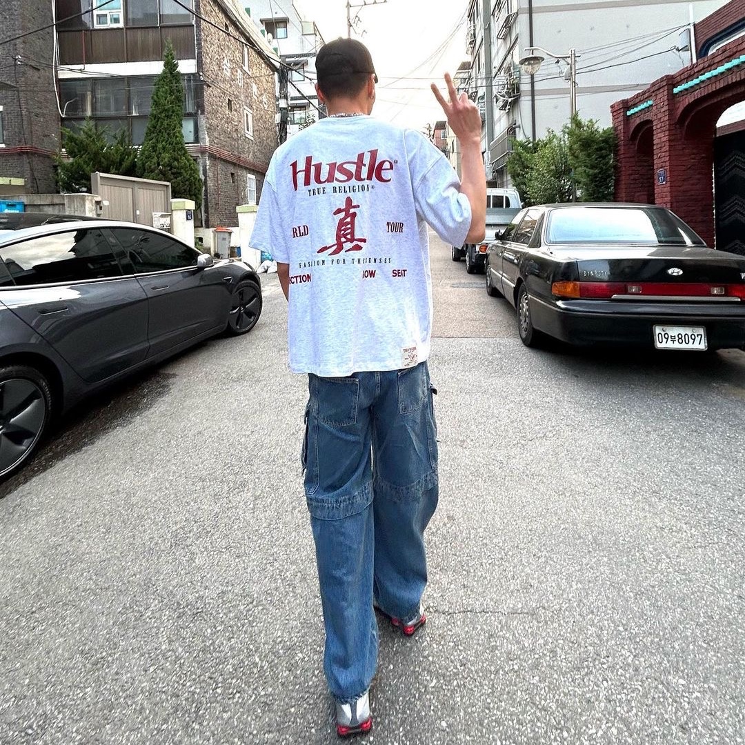 $ (@your_legacy) 님의 게시물 | KREAM