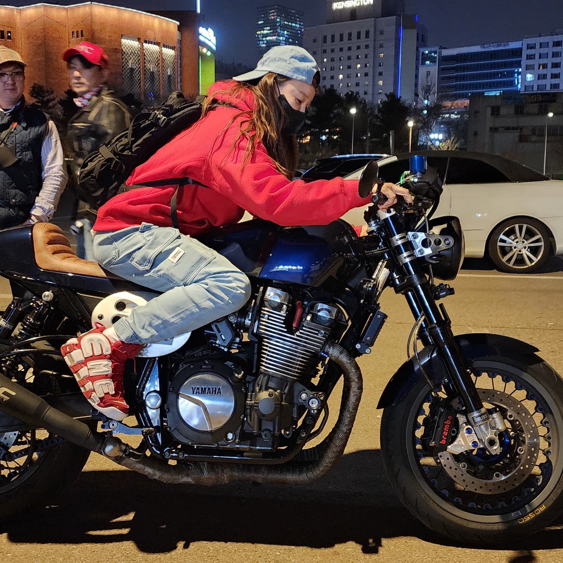 형아 (@agnes_) 님의 게시물 | KREAM