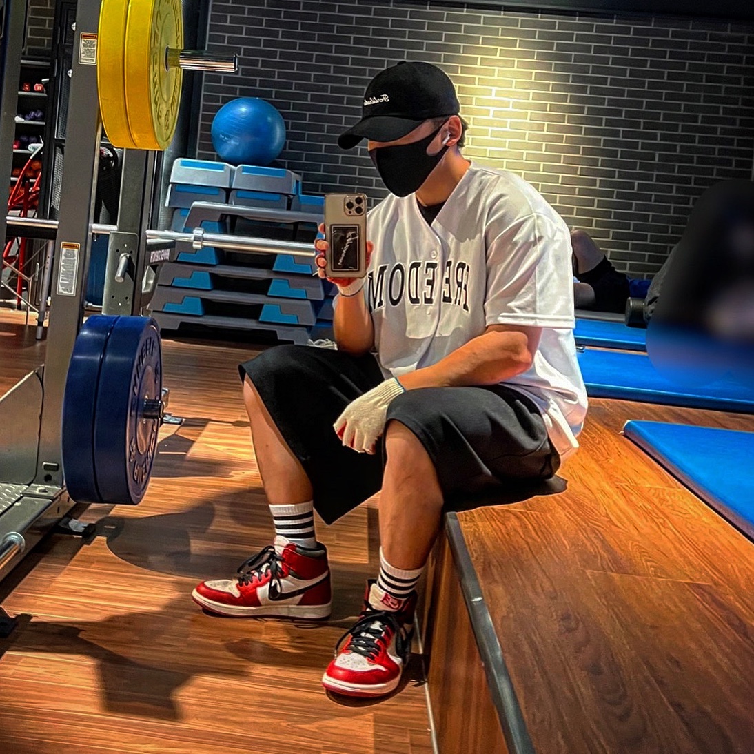 kim (@jd_23) 님의 게시물 | KREAM