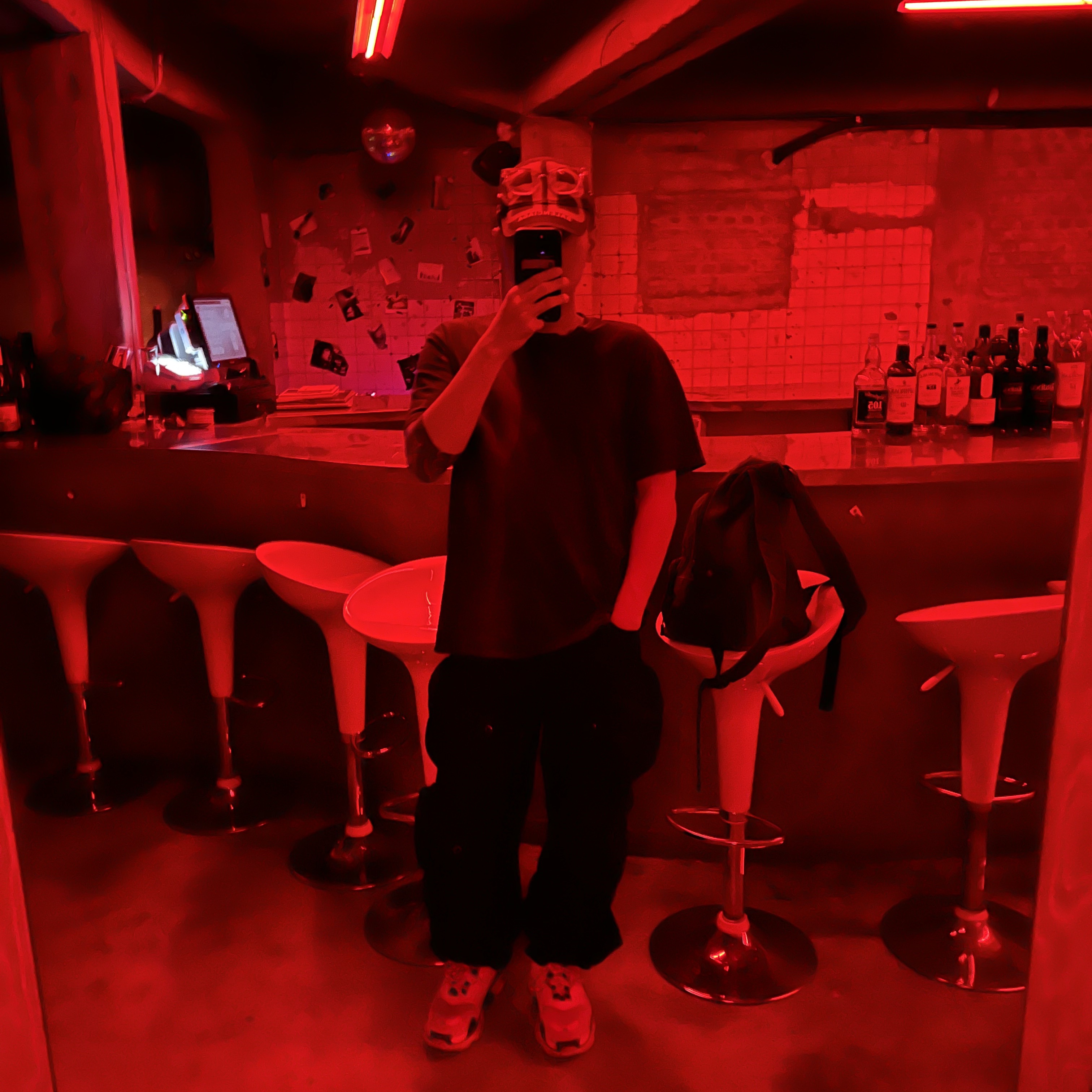 A drippy aca... (@ph.d.guy) 님의 게시물 | KREAM