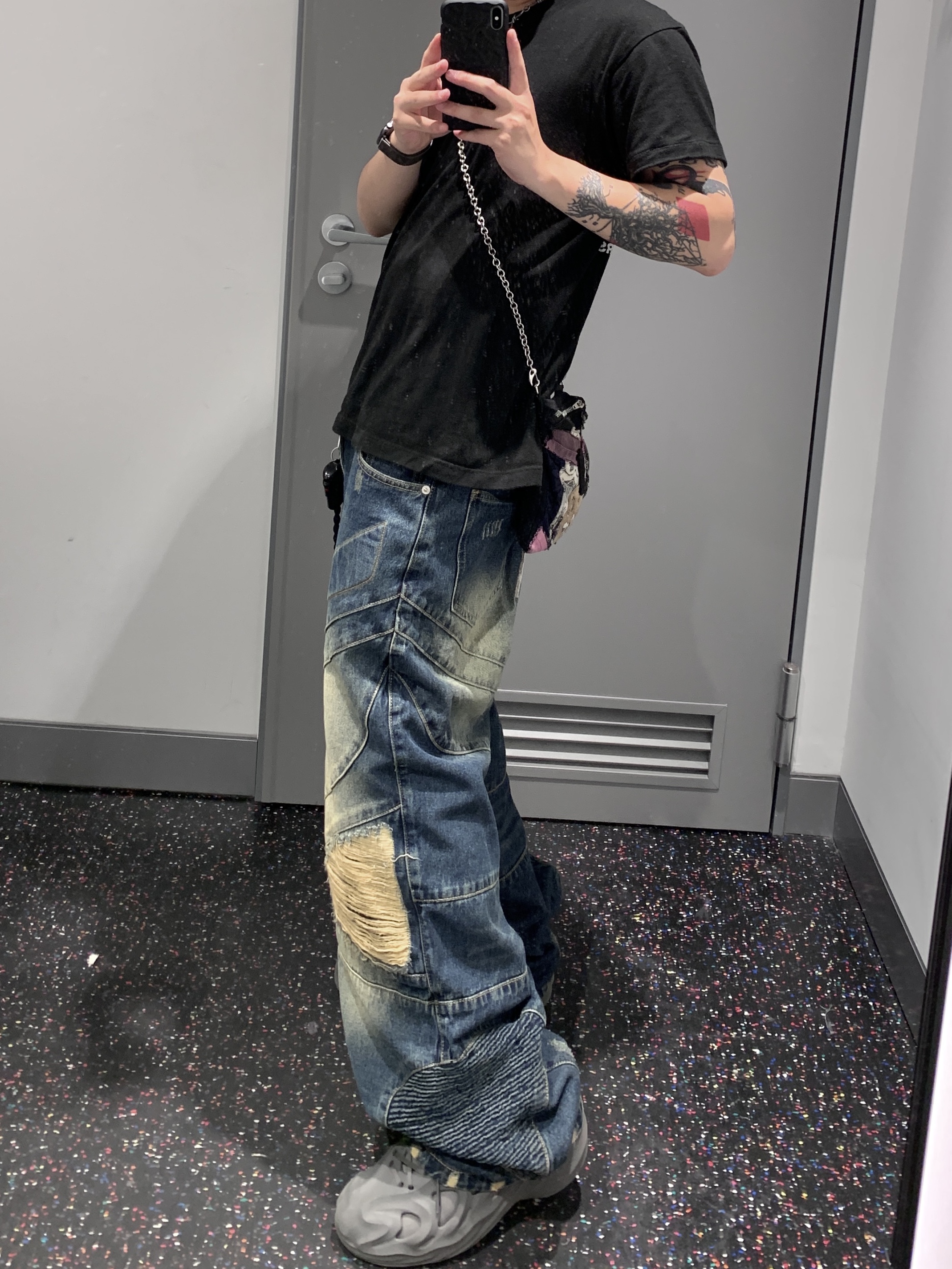 최성근 (@indigopunk) 님의 게시물 | KREAM