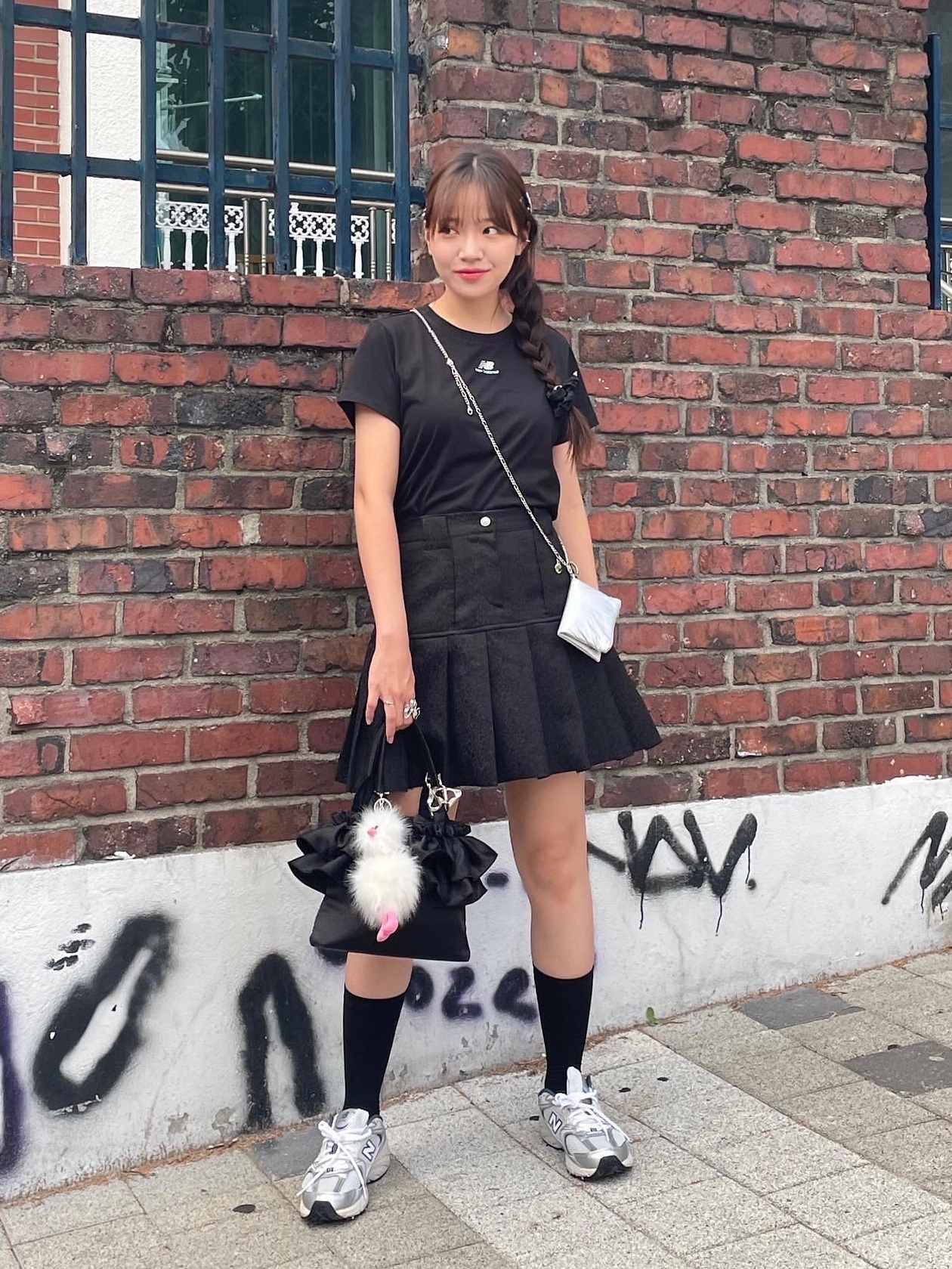 나옹 (@naongs2) 님의 게시물 | KREAM