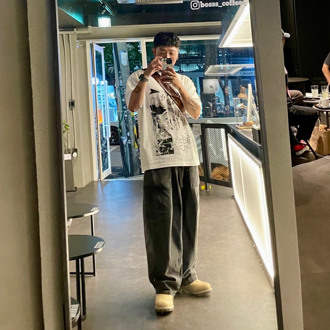 섭이 (@tako_warigari) 님의 게시물 | KREAM