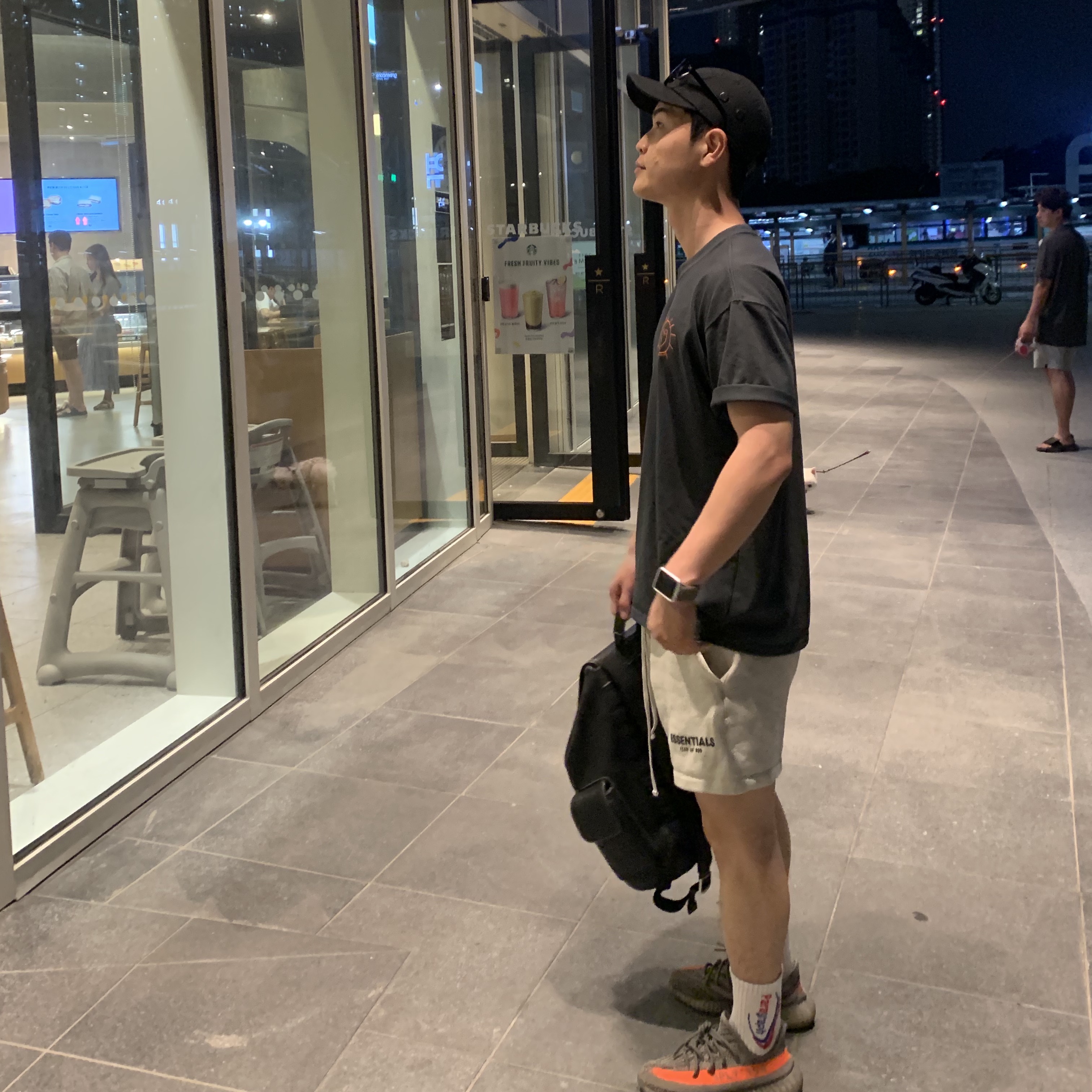 김멍준 (@j.unnnnn) 님의 게시물 | KREAM