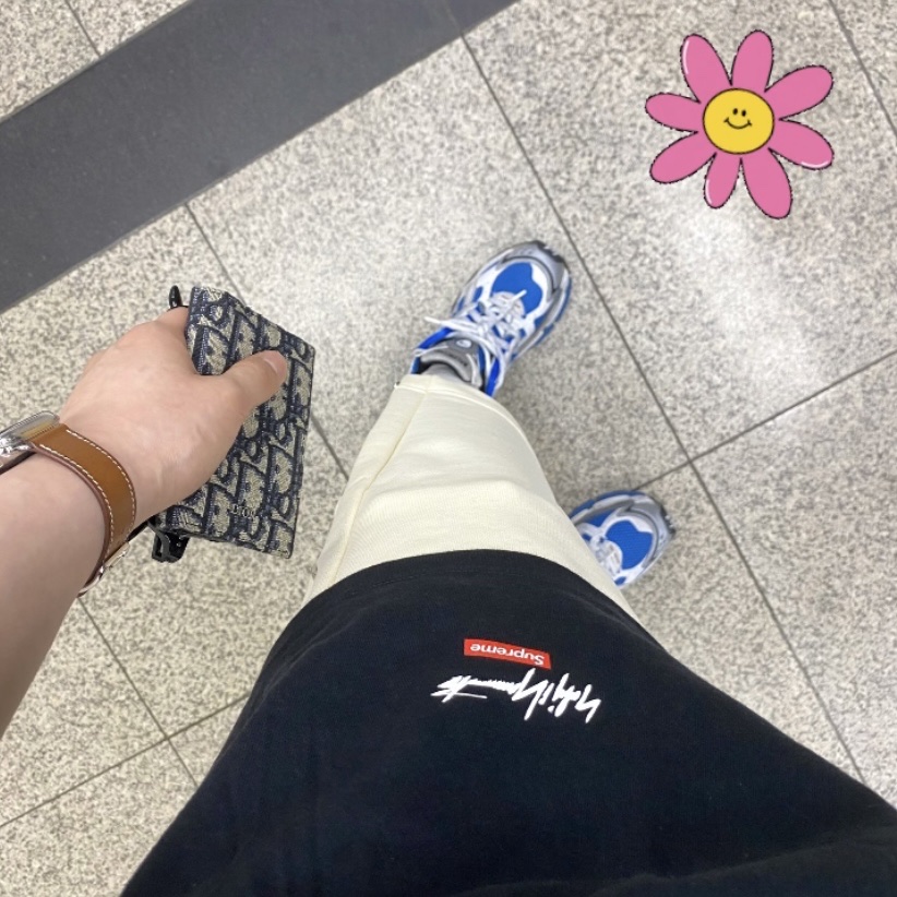 용자룡 (@lb310070) 님의 게시물 | KREAM