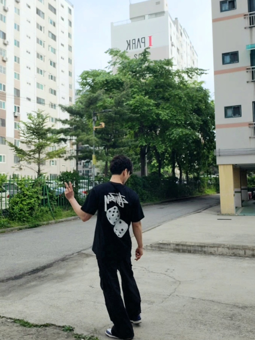 현종 (@hyun_iong1980) 님의 게시물 | KREAM