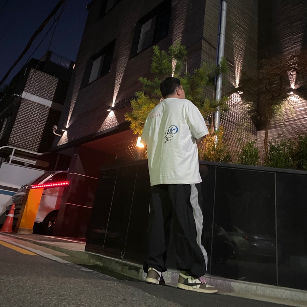 힝또니 (@kdh_9610) 님의 게시물 | KREAM