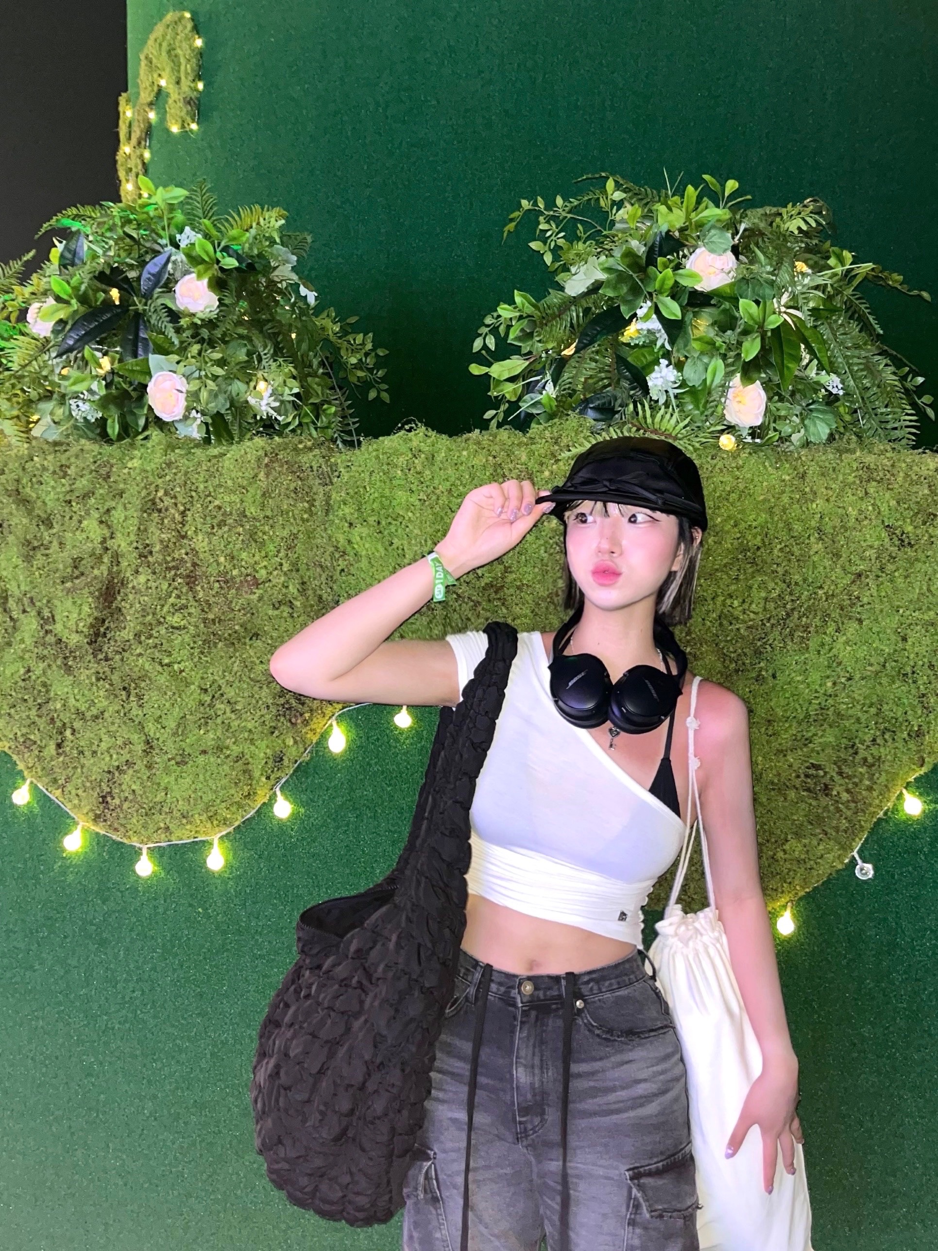 지수 (@zgoo_) 님의 게시물 | KREAM