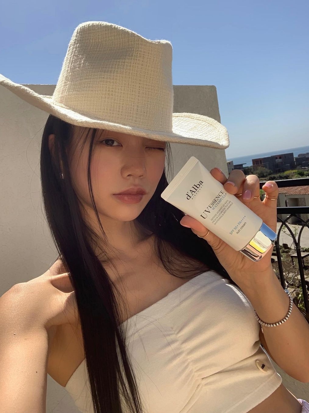 cosmebebe (@cosmebebe) 님의 게시물 | KREAM