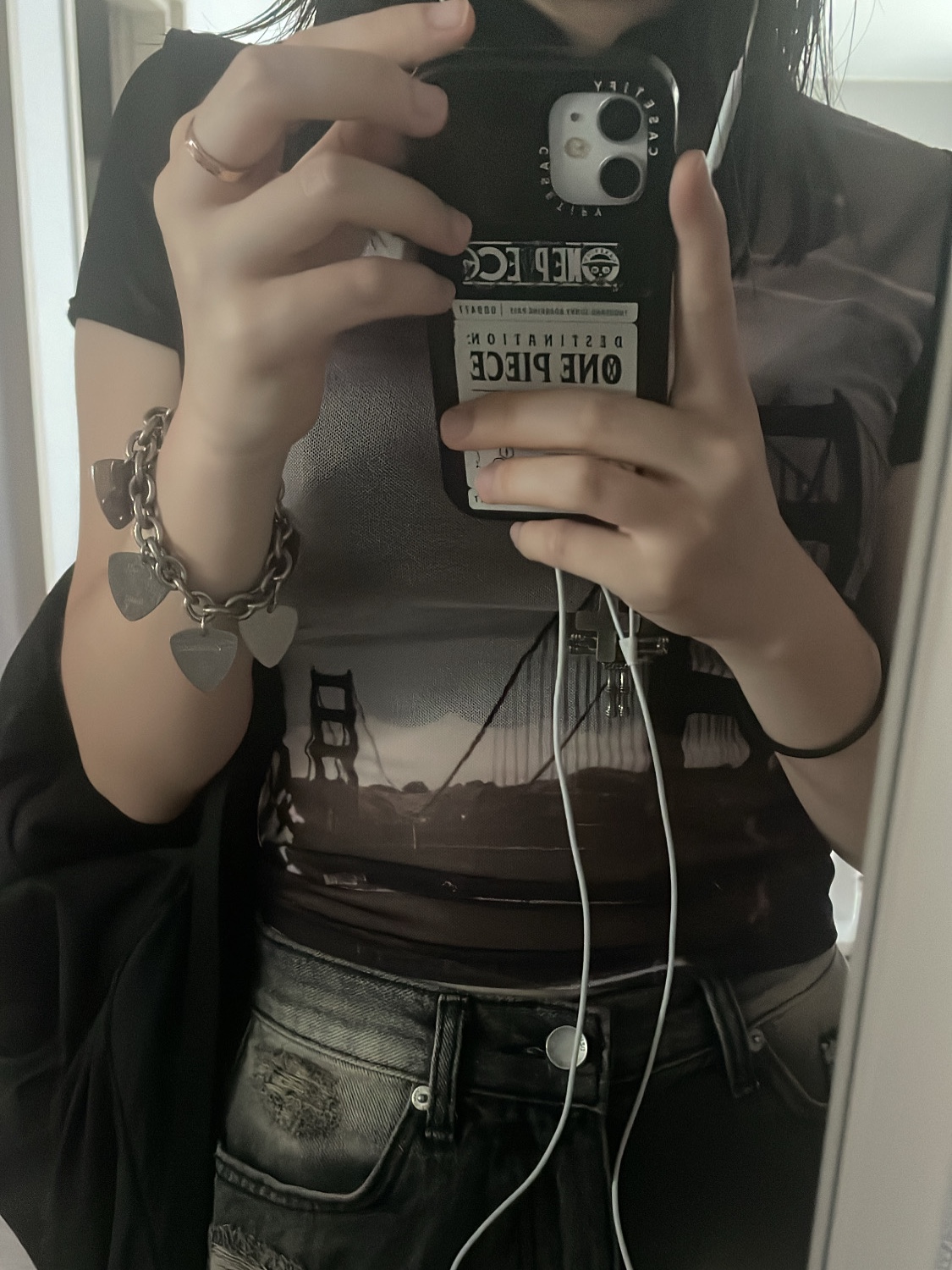 윶 (@syj318) 님의 게시물 | KREAM