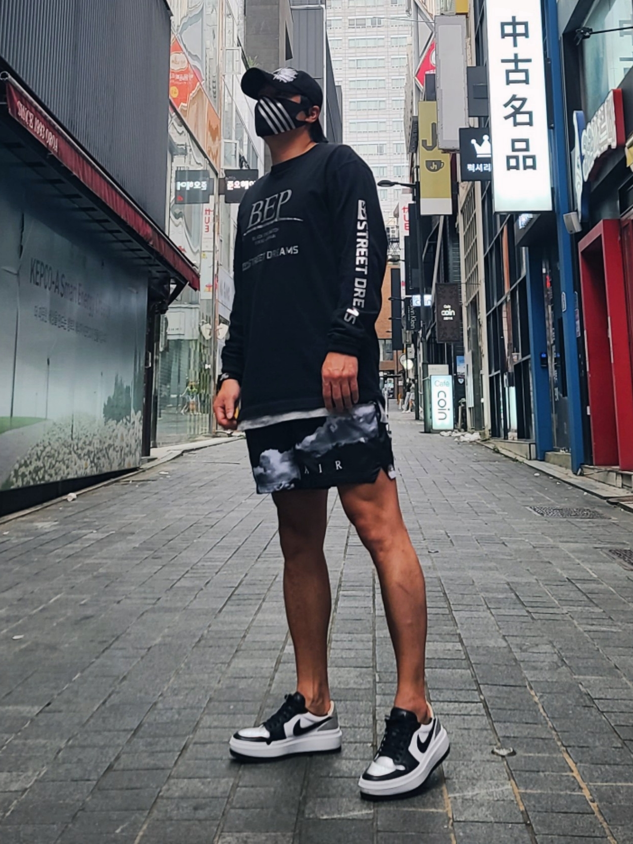 천성욱 (@yasaeng) 님의 게시물 | KREAM