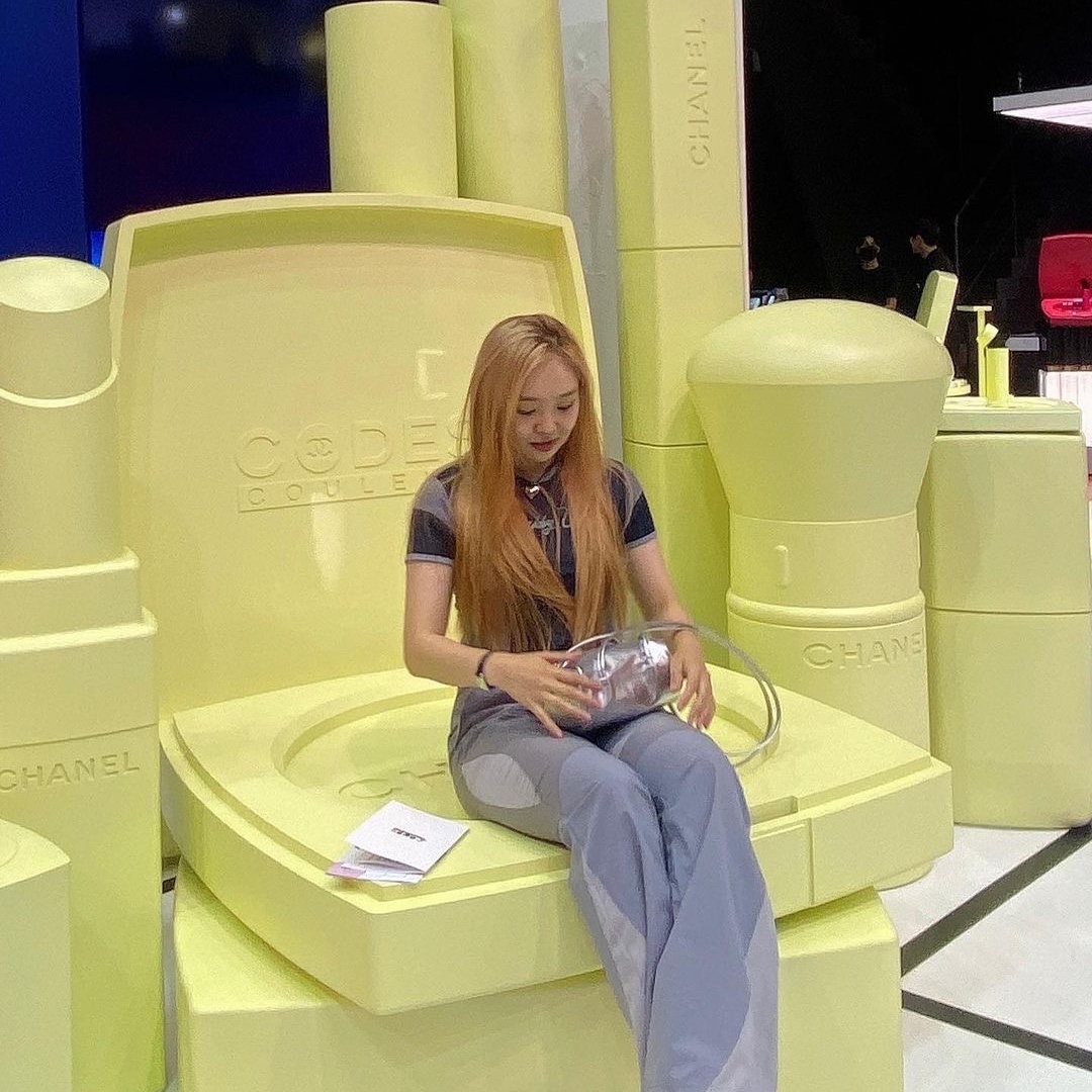 $ (@your_legacy) 님의 게시물 | KREAM