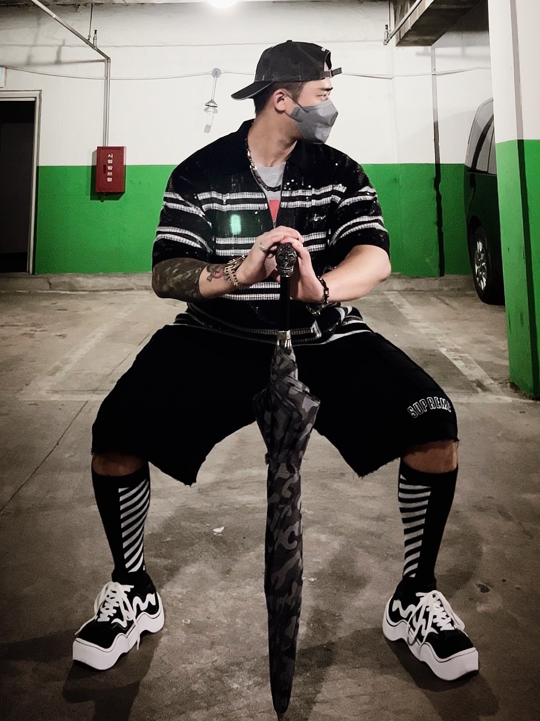 Instagram@hi... (@highbrow_fr...) 님의 게시물 | KREAM