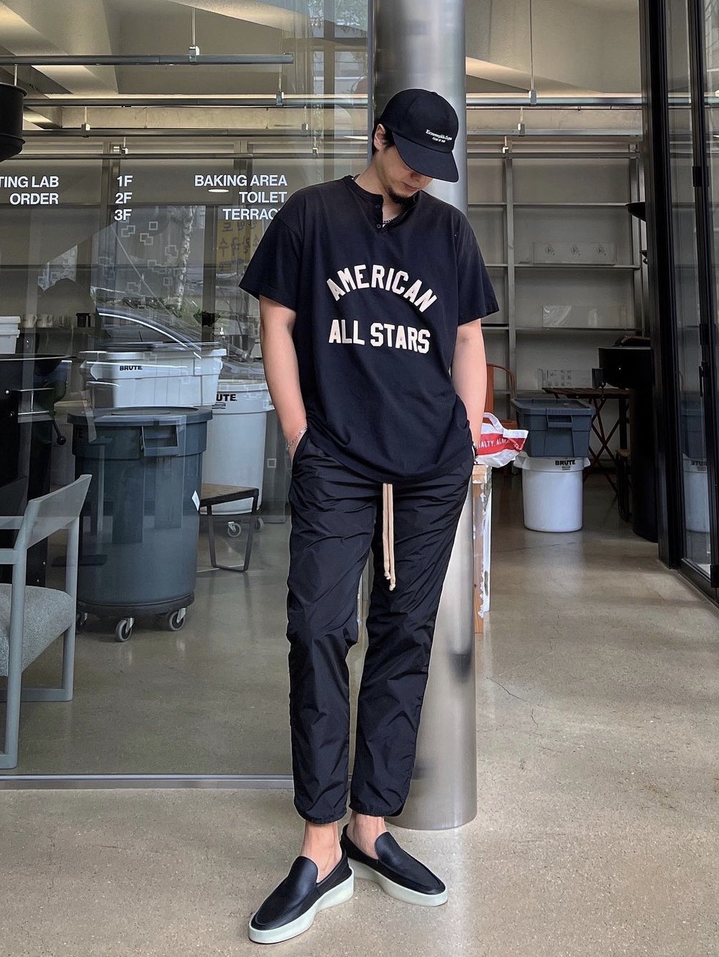 Jay (@jaytranada) 님의 게시물 | KREAM