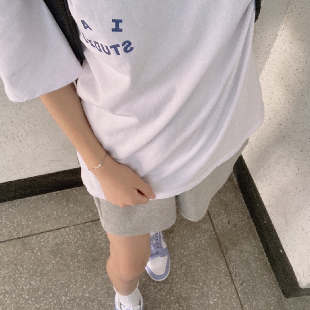 스바 (@seuba1) 님의 게시물 | KREAM