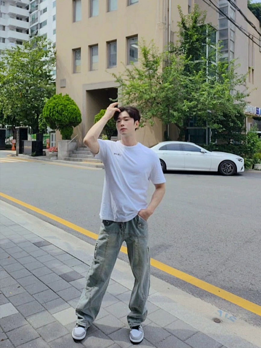 현종 (@hyun_iong1980) 님의 게시물 | KREAM