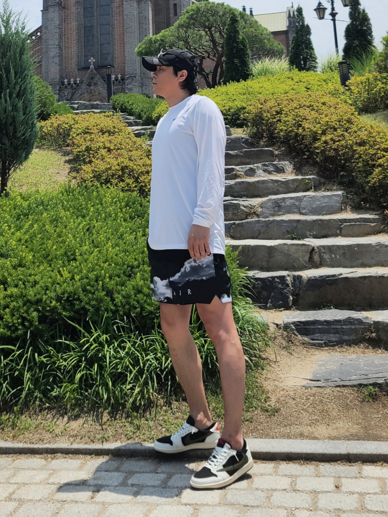 천성욱 (@yasaeng) 님의 게시물 | KREAM