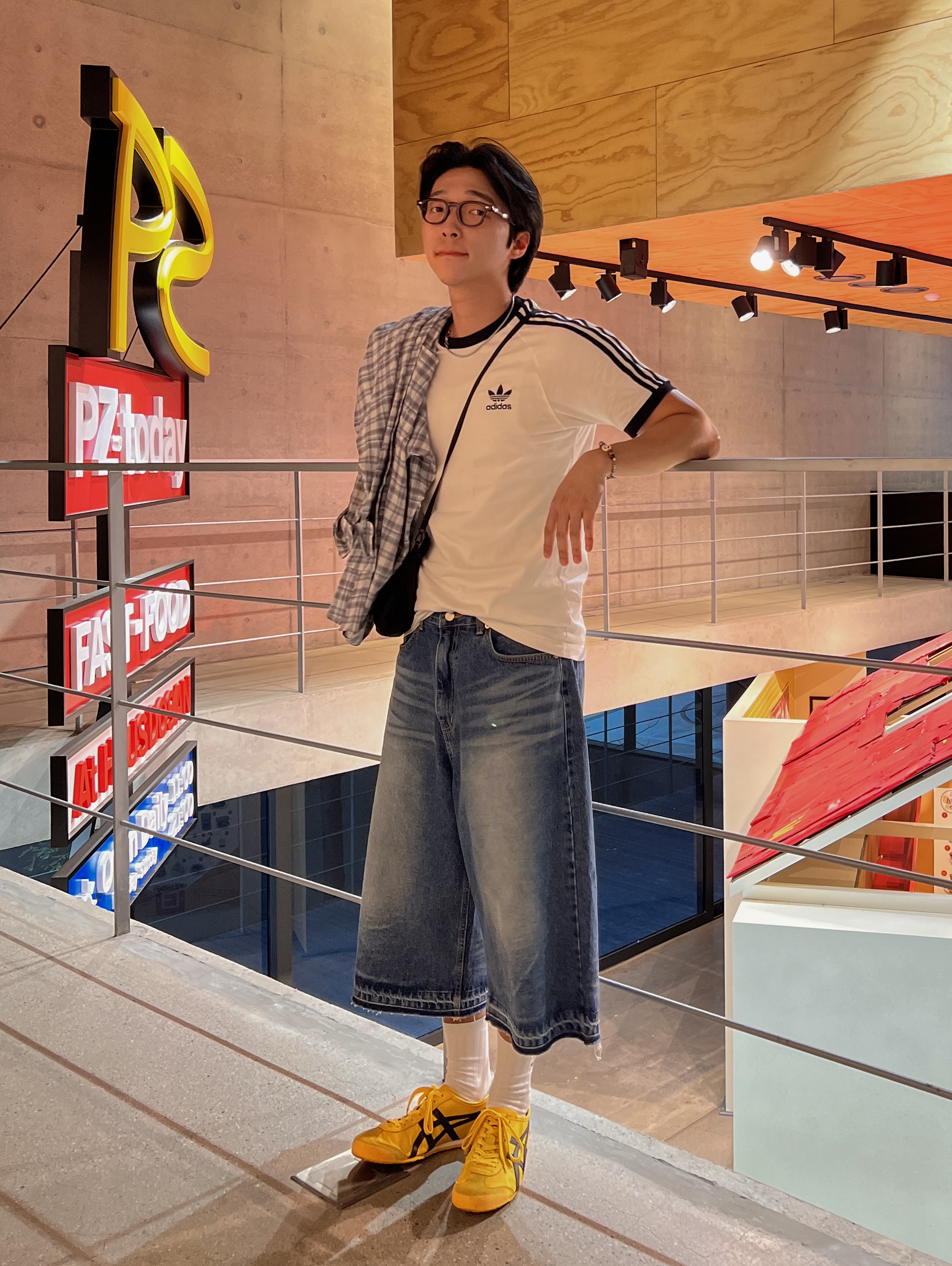 세현 (@me_iro) 님의 게시물 | KREAM