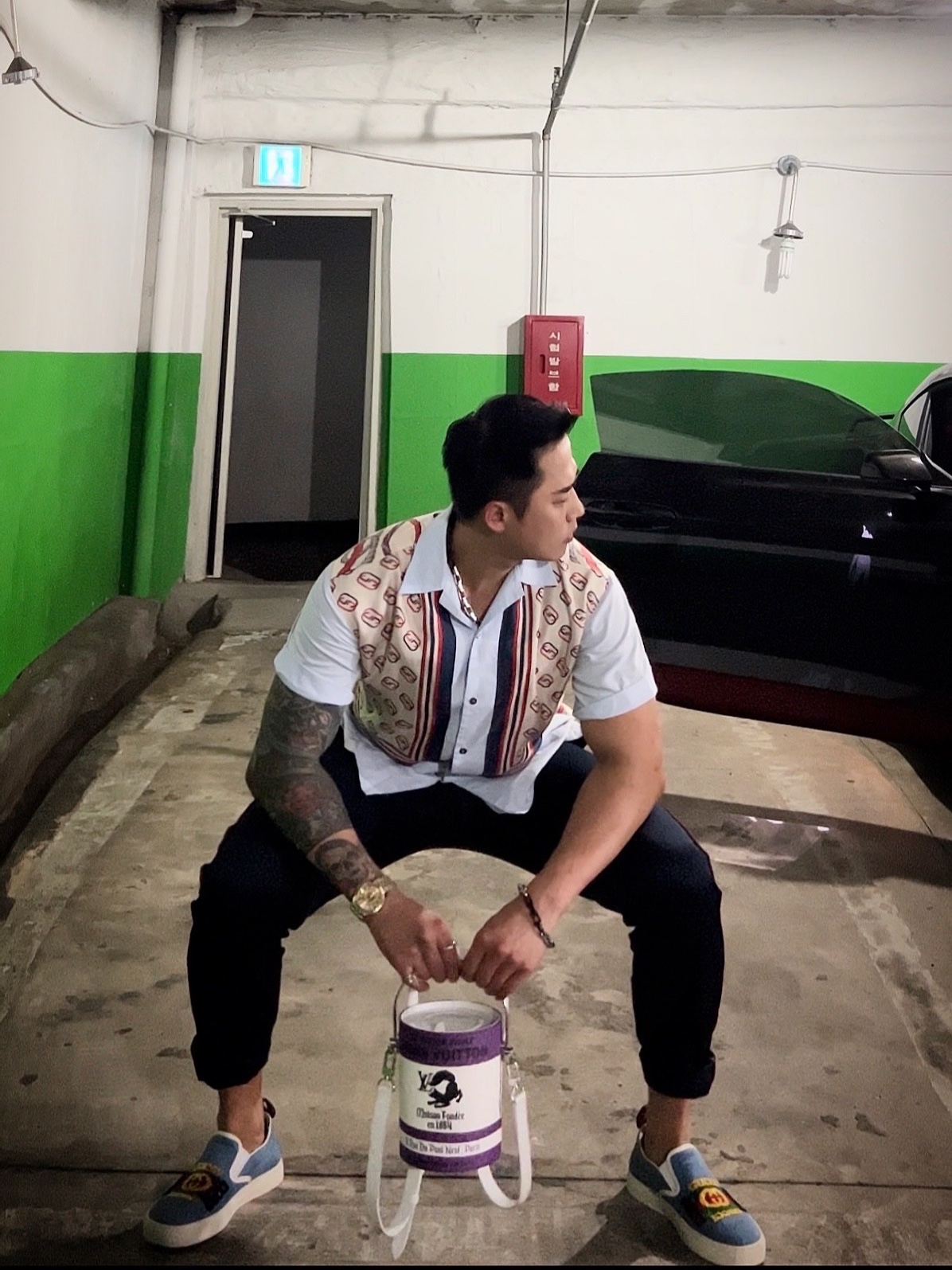 Instagram@hi... (@highbrow_fr...) 님의 게시물 | KREAM