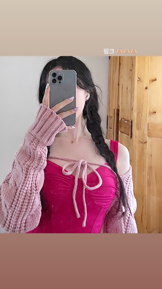 몽스 (@mong___s) 님의 게시물 | KREAM