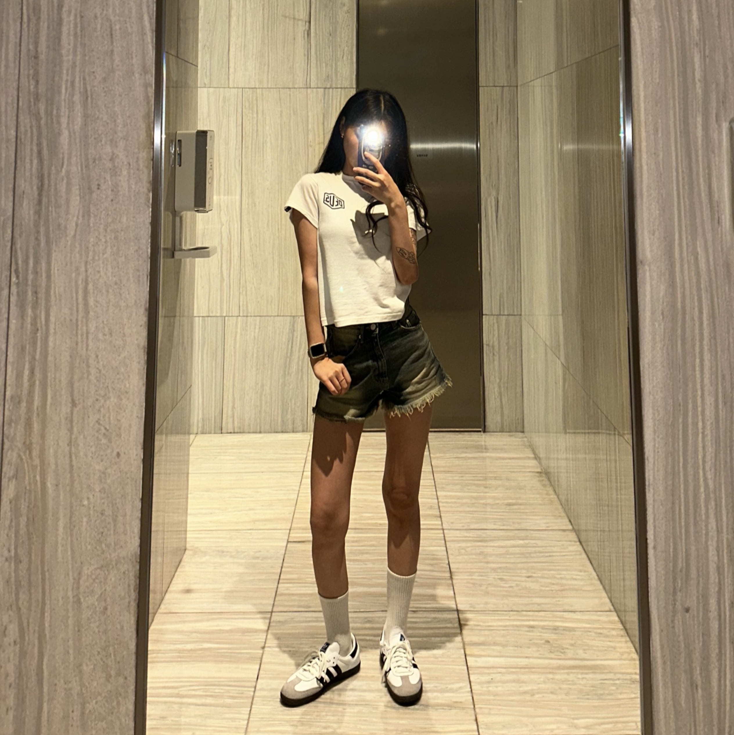 난 즈흐다..해🍥 (@j.hingg) 님의 게시물 | KREAM