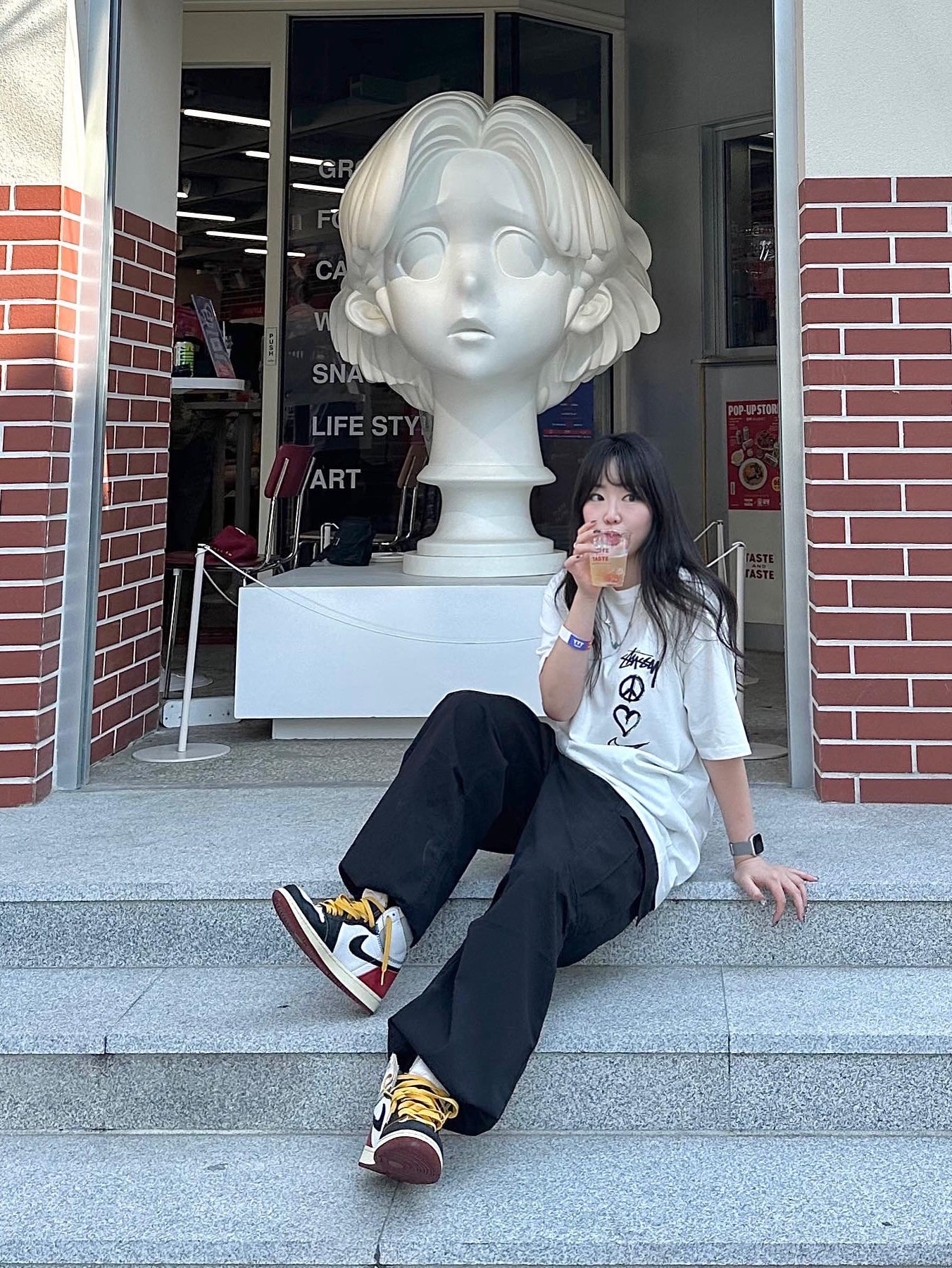 MINJI (@parxchute) 님의 게시물 | KREAM