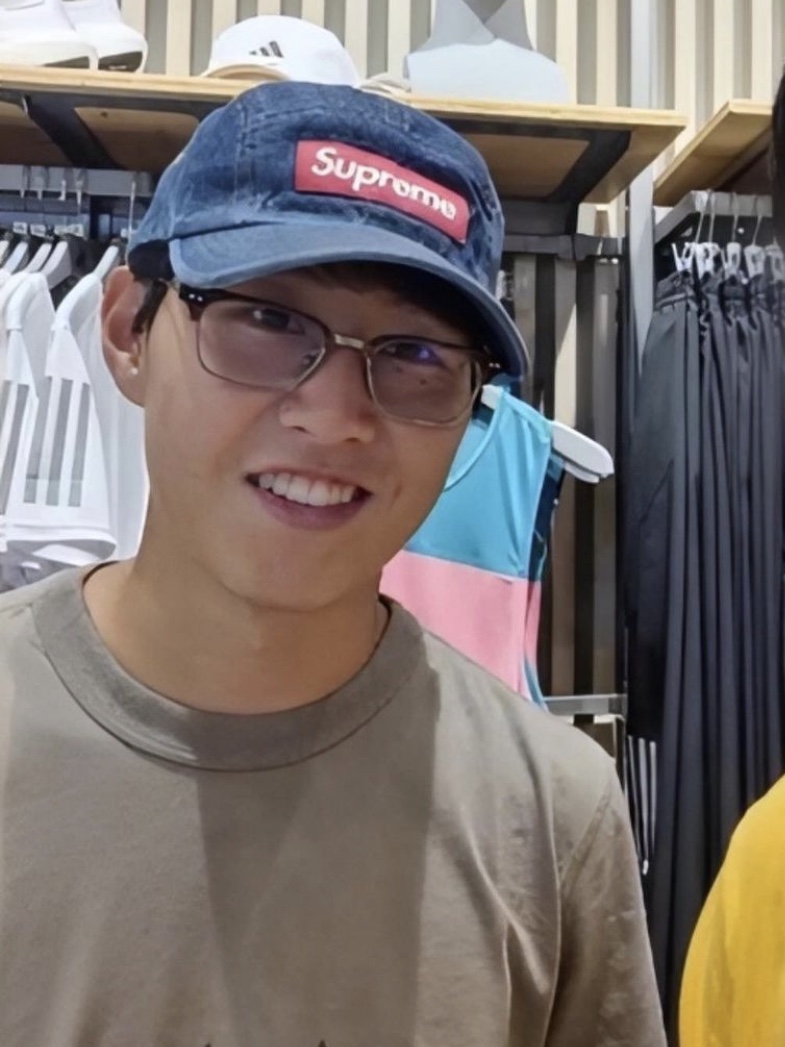 쇼핑 계획 짜는 사람 (@eyeshoppin) 님의 게시물 | KREAM