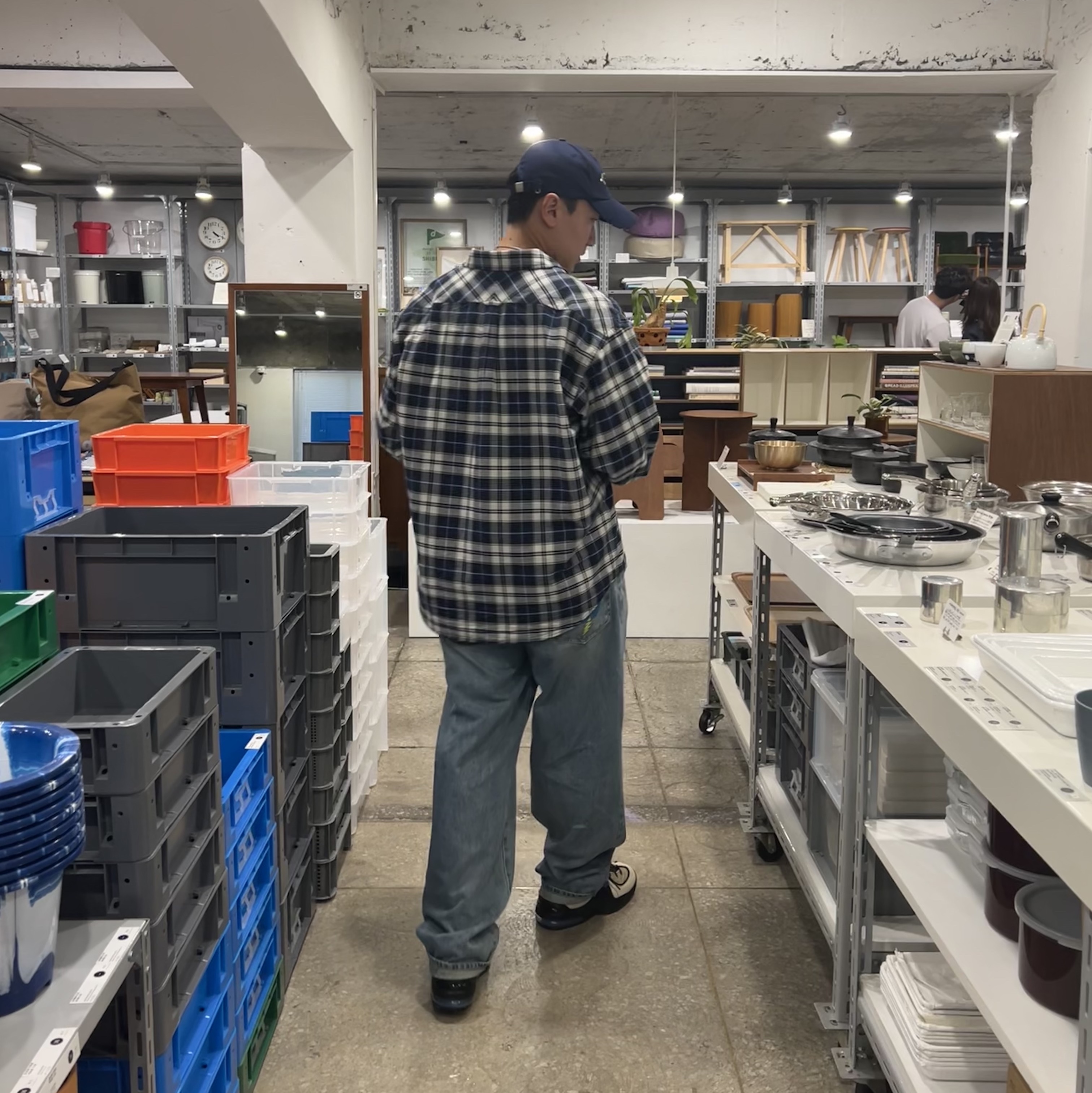 영영 (@it.young) 님의 게시물 | KREAM