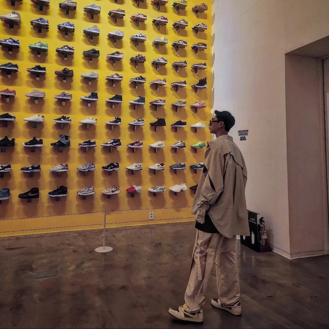 이정엽 (@vlackelmo) 님의 게시물 | KREAM