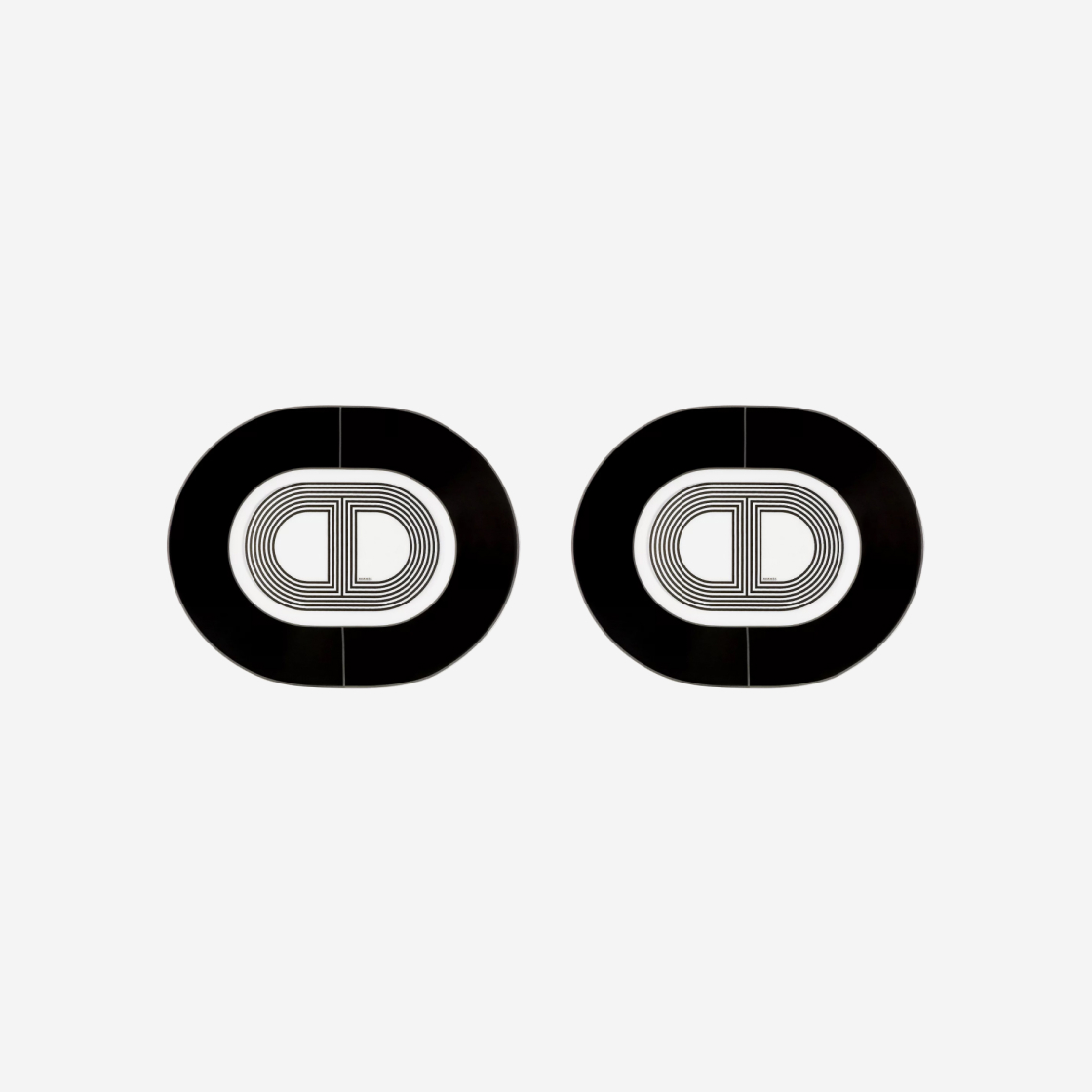 에르메스 랠리 24 스몰 오발 플레이트 블랙 (2개입) | Hermes | KREAM