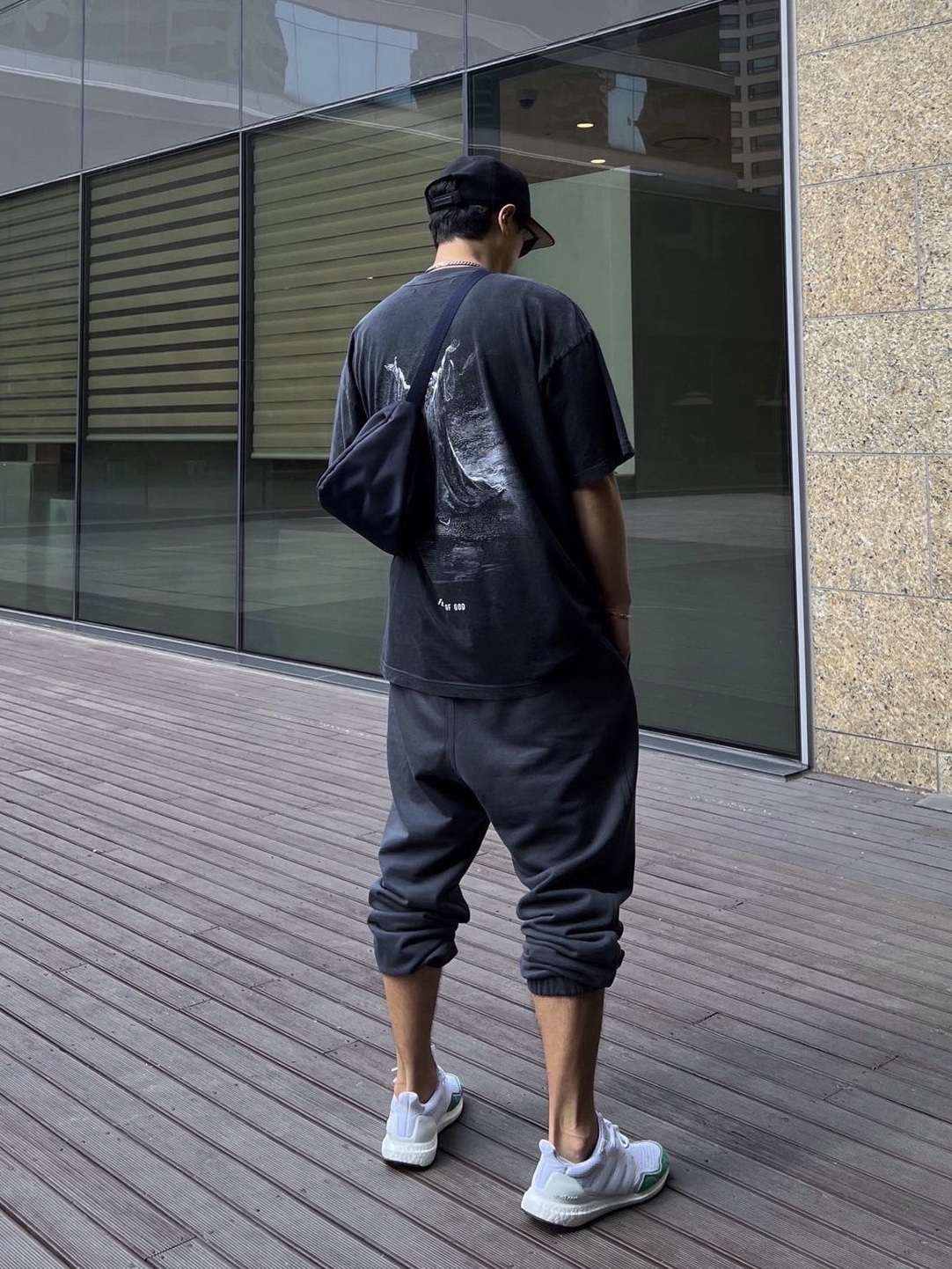 Jay (@jaytranada) 님의 게시물 | KREAM