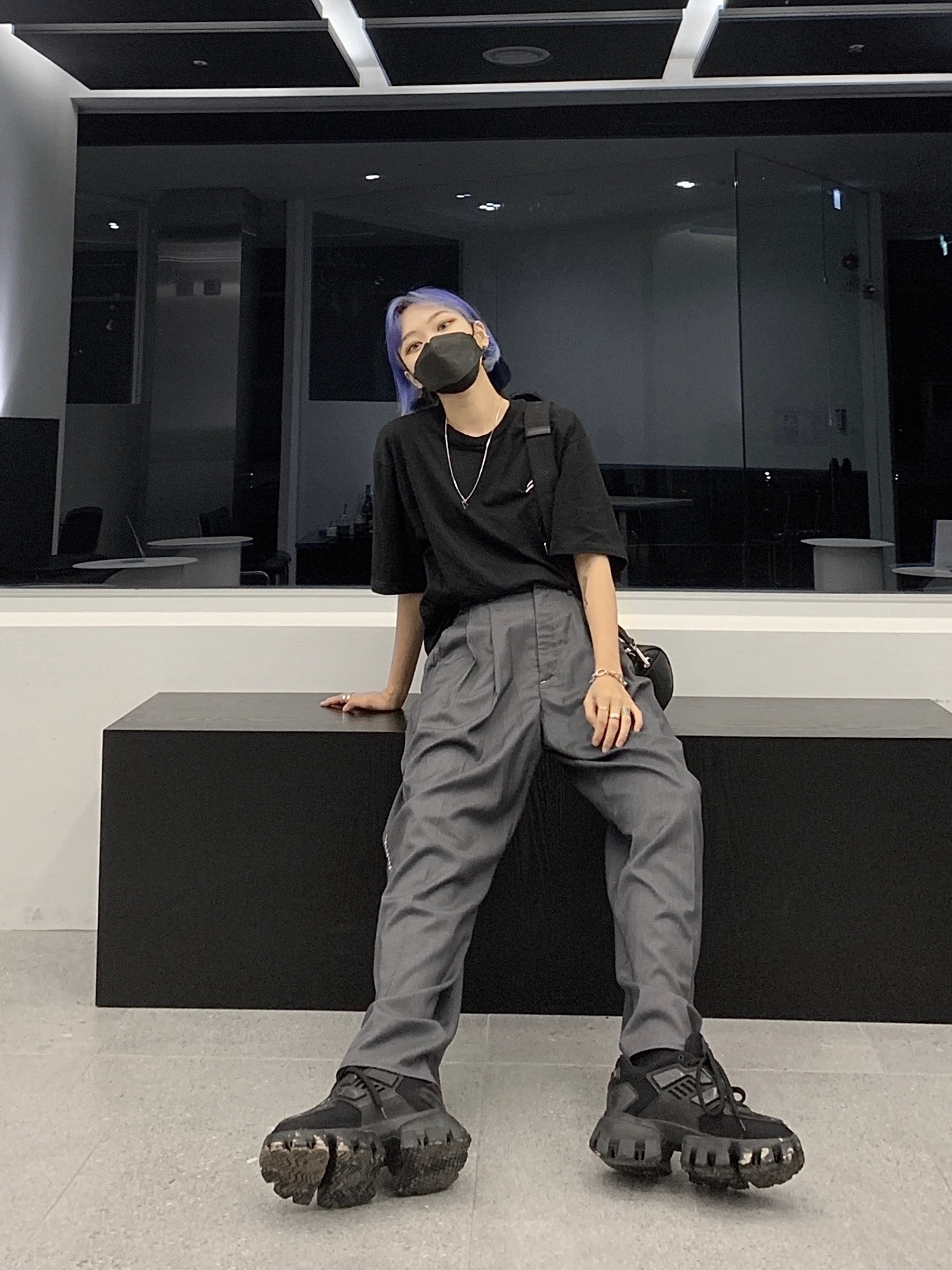 주팔 (@jupal) 님의 게시물 | KREAM