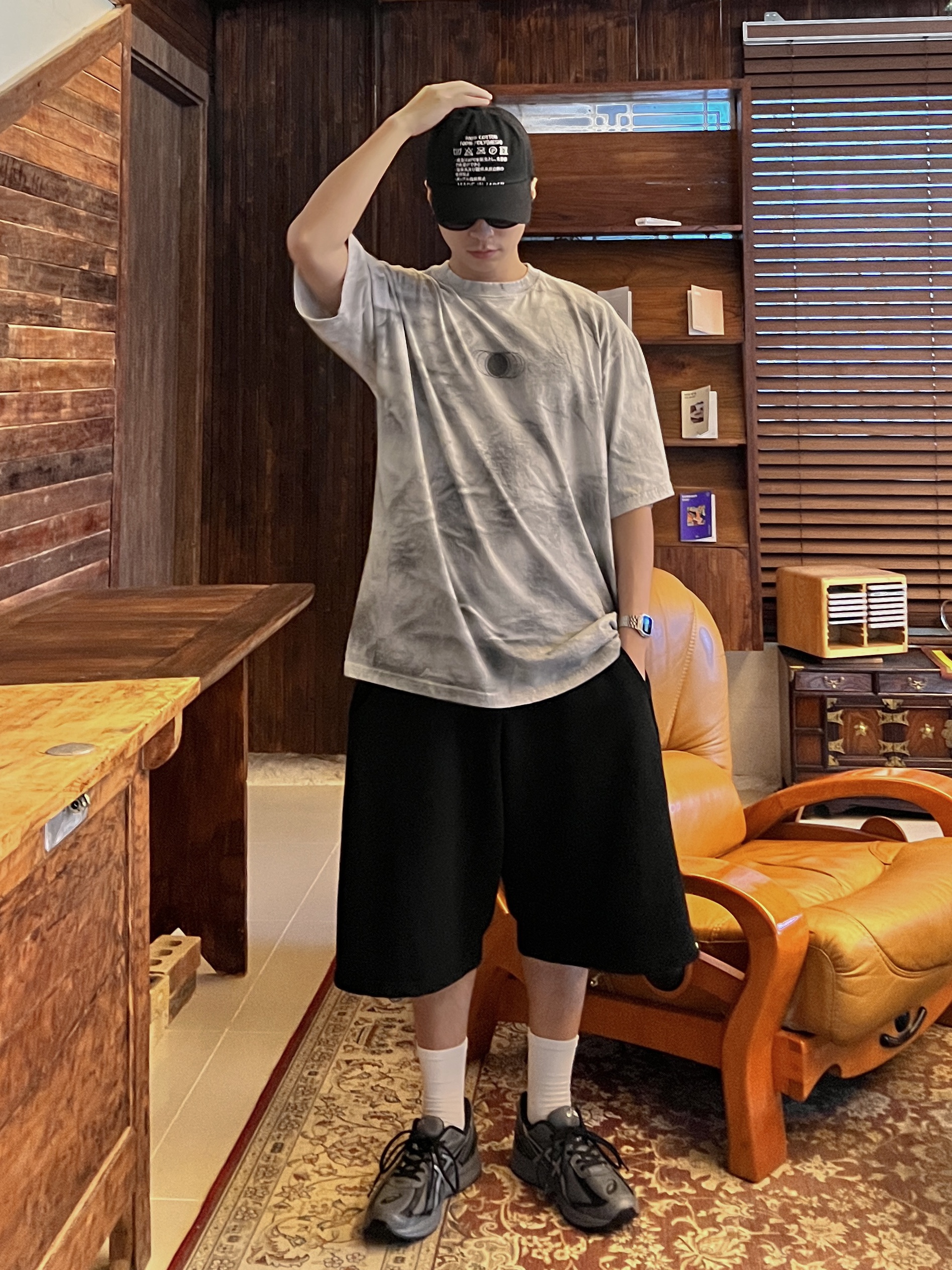 세현 (@me_iro) 님의 게시물 | KREAM