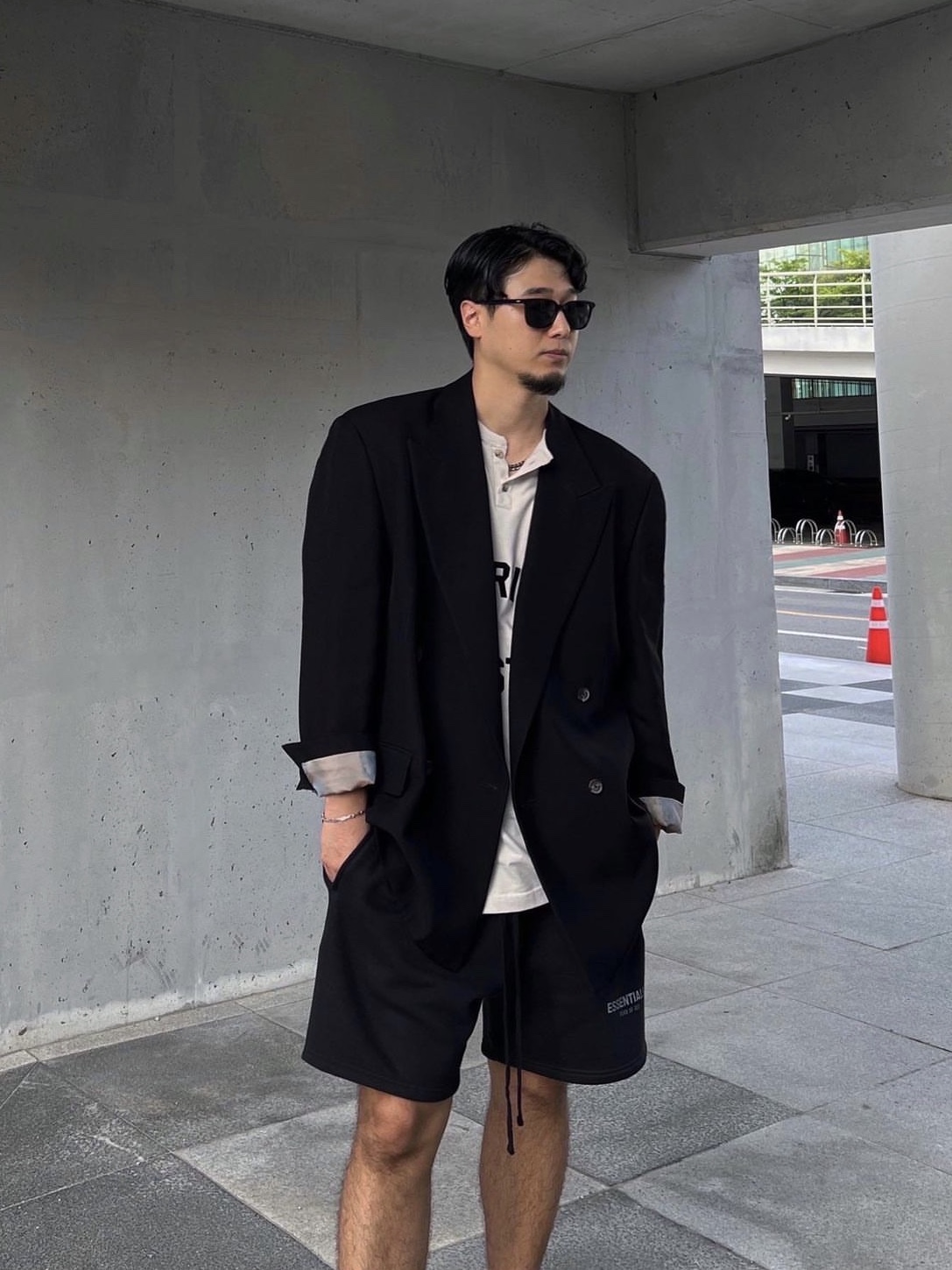 Jay (@jaytranada) 님의 게시물 | KREAM