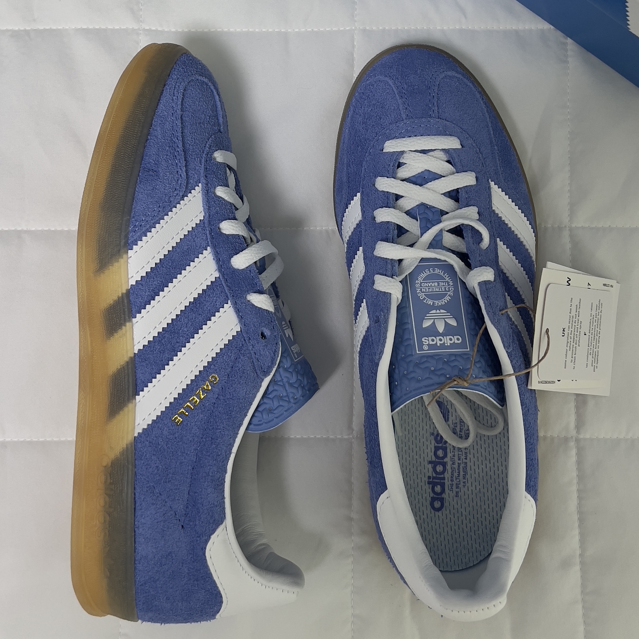 (@xs_uri) 님의 게시물 | KREAM