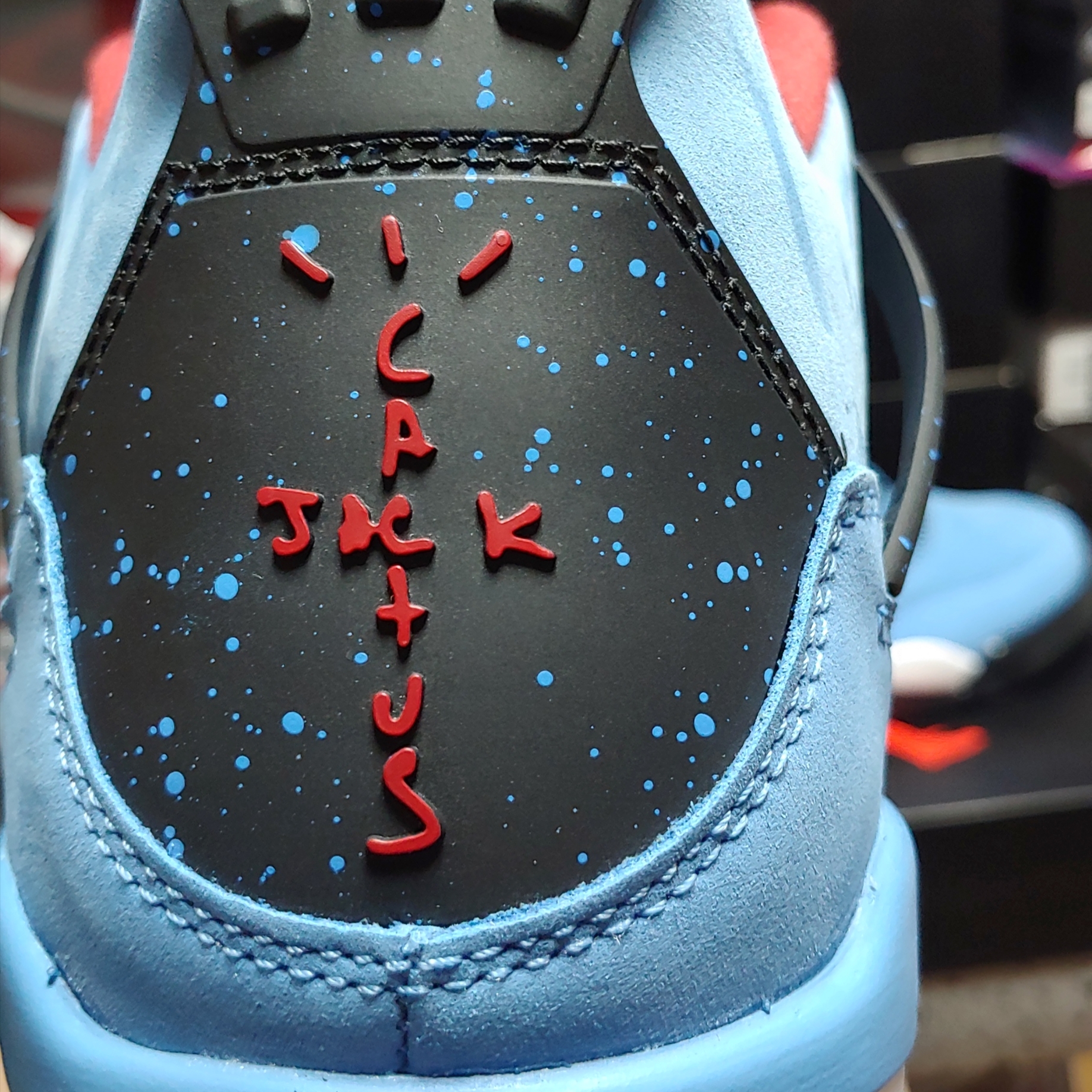 AssA (@assa_supreme) 님의 게시물 | KREAM