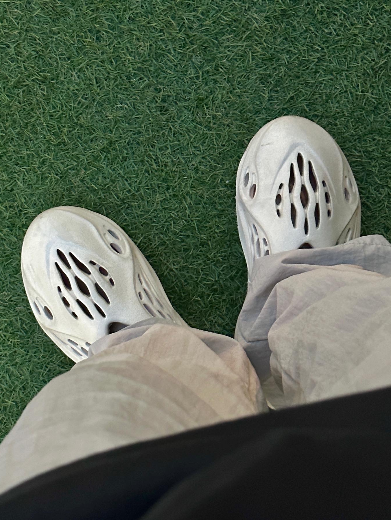 고음비 (@285g_) 님의 게시물 | KREAM