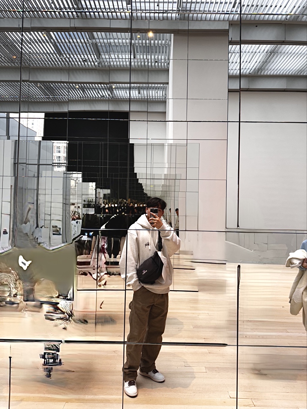 Just. (@lxx.nj) 님의 게시물 | KREAM