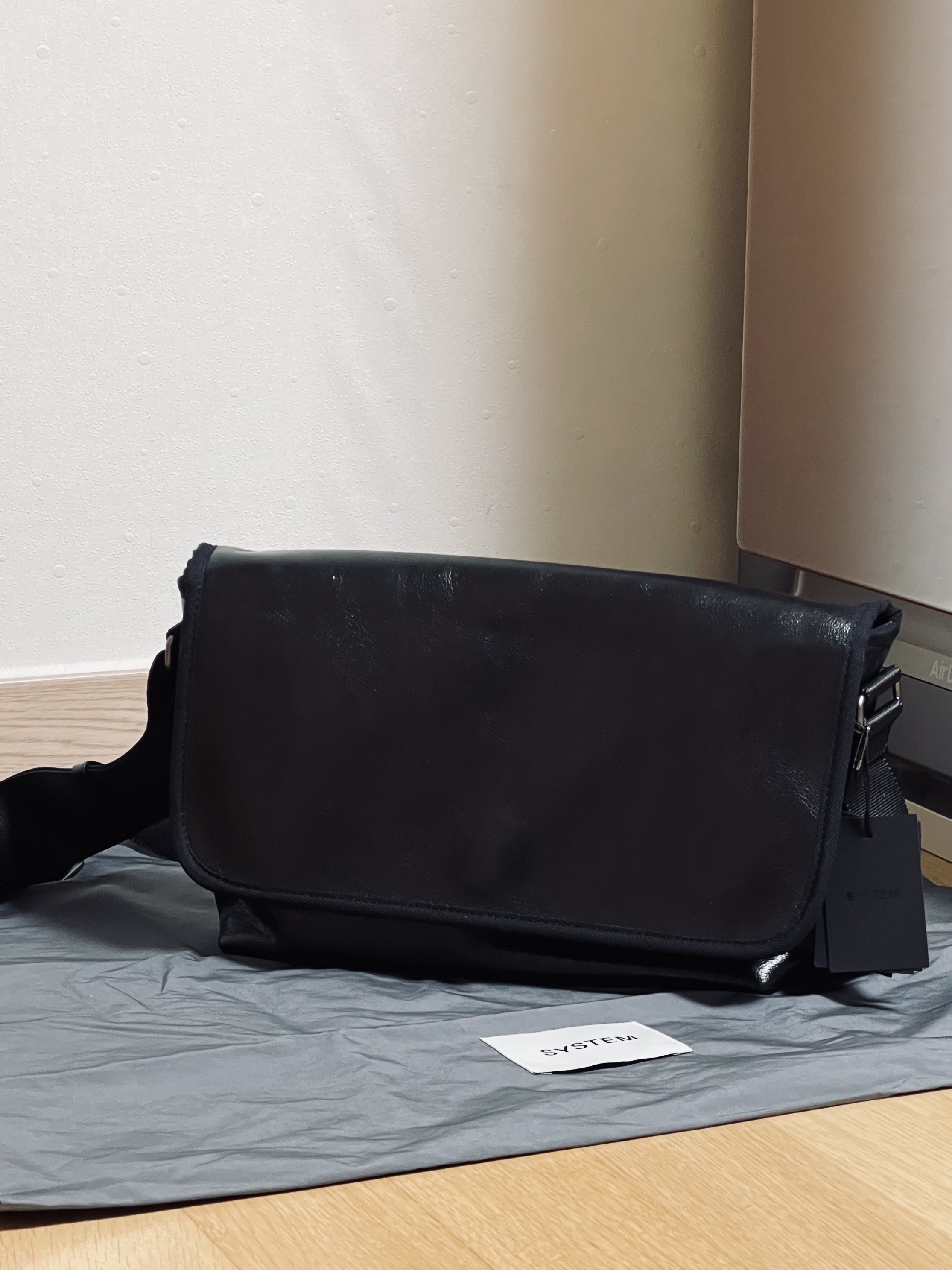 리레이스 (@rerace) 님의 게시물 | KREAM