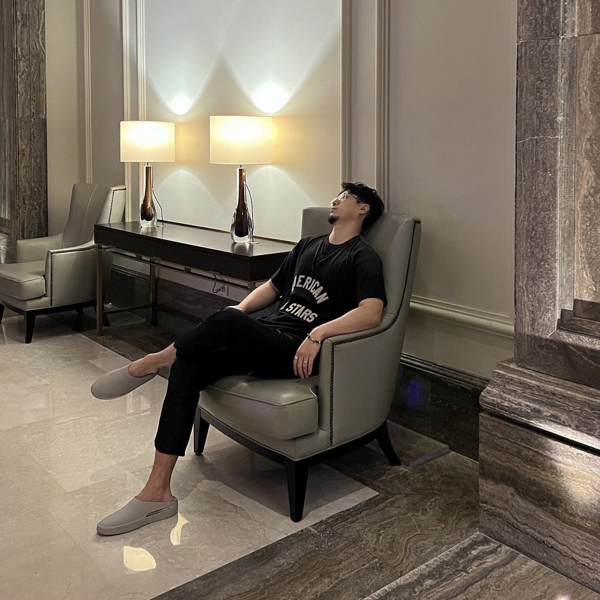 Jay (@jaytranada) 님의 게시물 | KREAM